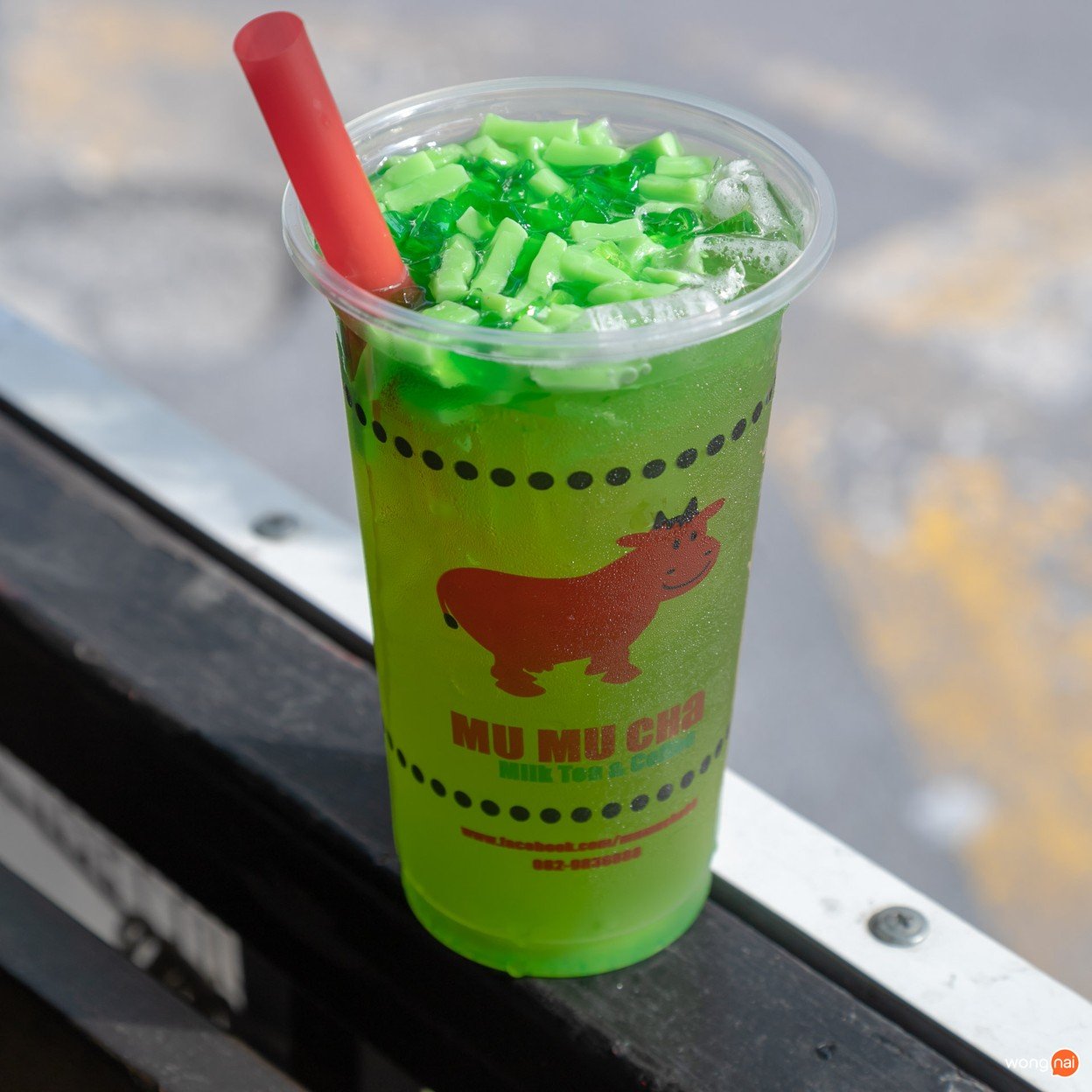 15 ร้านอาหารใกล้ BTS จบครบคาวหวาน กินอิ่มพร้อมกลิ้งกลับบ้าน