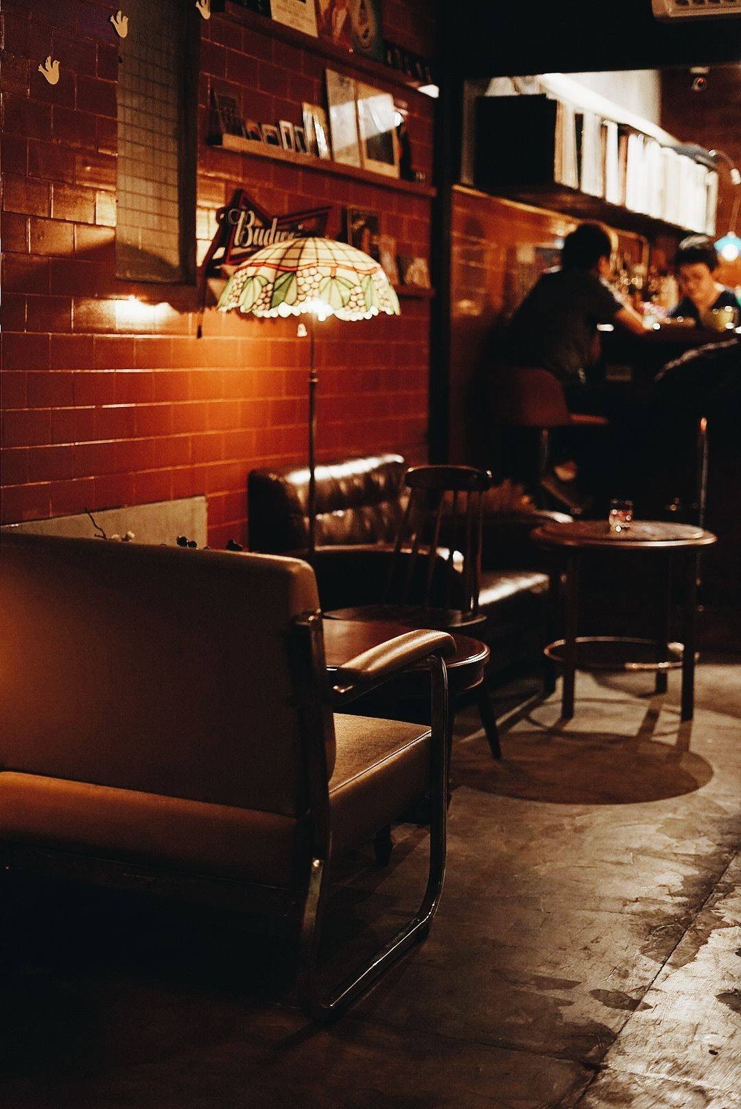 11 Jazz Bar น่าโดน ฟังอิมโพรไวส์กันฉ่ำ ดื่มด่ำดนตรีสุดละมุนตลอดคืน