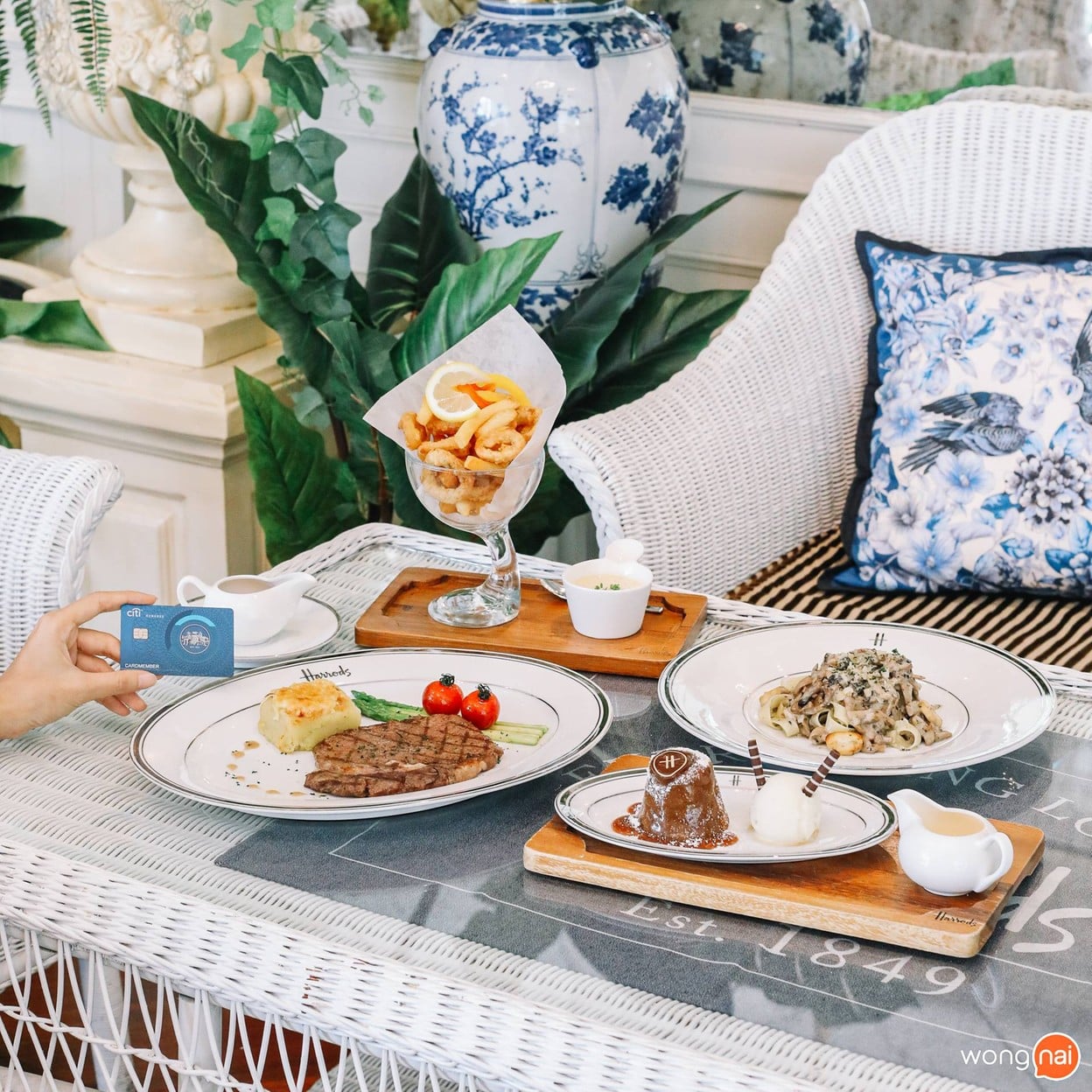10 ร้านอาหารโปรแรงใน Central Embassy แหล่งร้านหรูหลากสไตล์ใจกลางเมือง