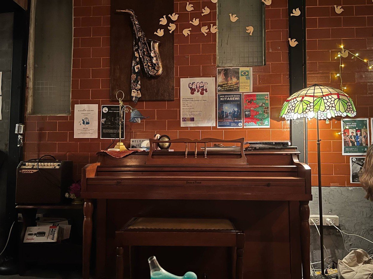 11 Jazz Bar น่าโดน ฟังอิมโพรไวส์กันฉ่ำ ดื่มด่ำดนตรีสุดละมุนตลอดคืน