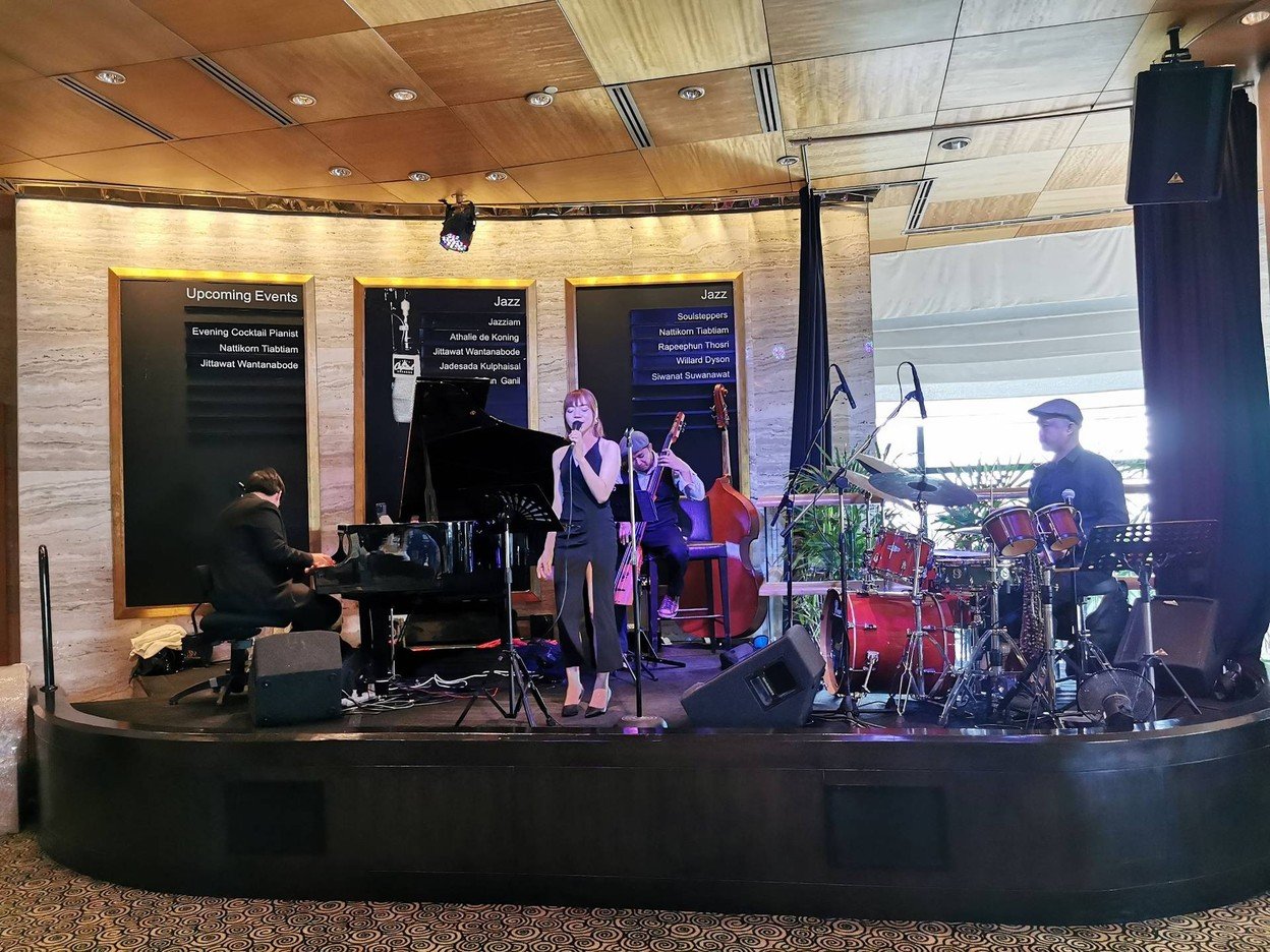 11 Jazz Bar น่าโดน ฟังอิมโพรไวส์กันฉ่ำ ดื่มด่ำดนตรีสุดละมุนตลอดคืน