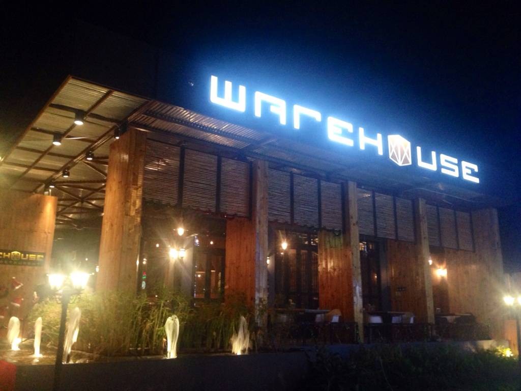 รูป Warehouse Pub & Restaurant