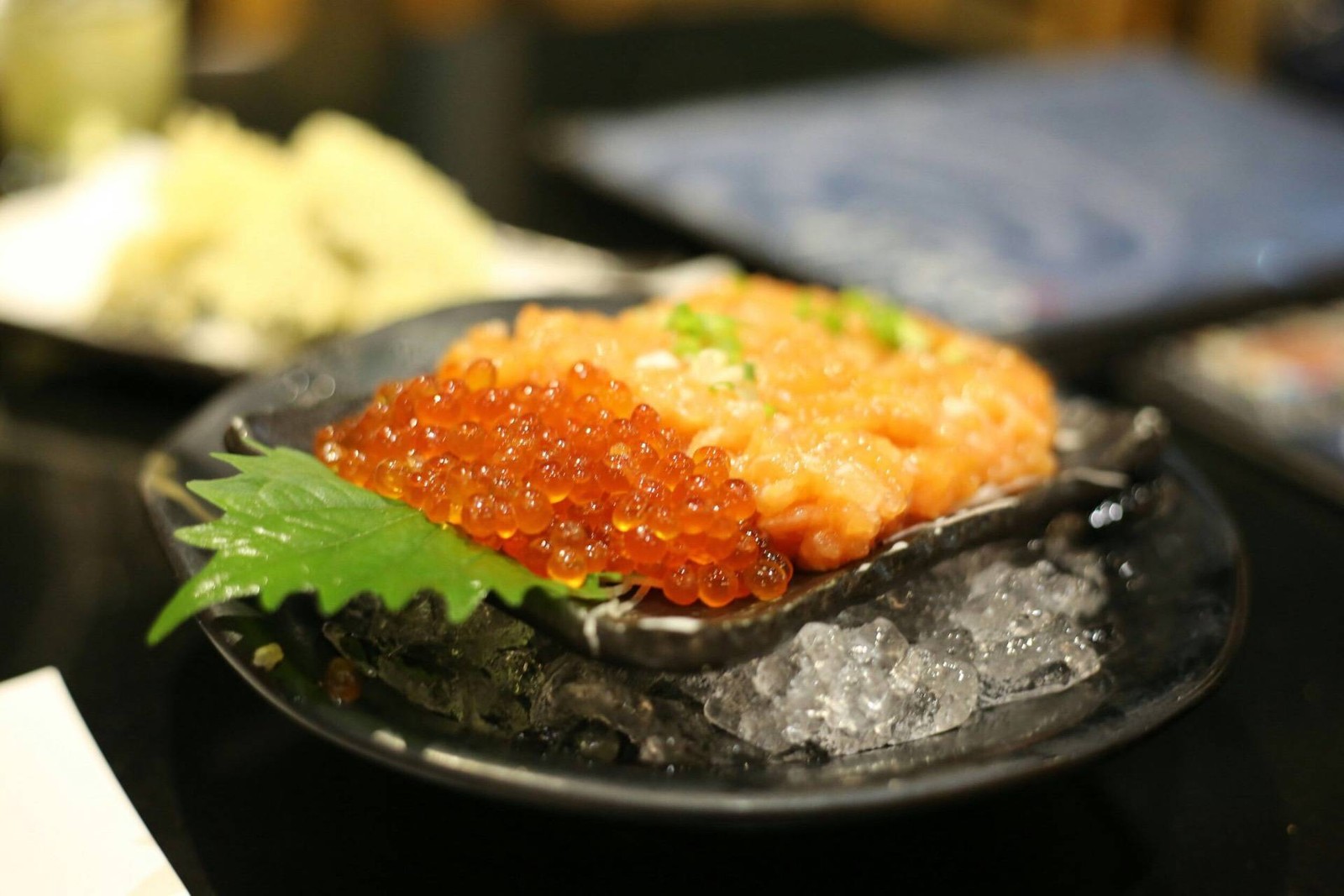 Salmon Tartare with Nori Tempura • Pro 50% : 260 BHT ร้าน Sushi Hiro ...