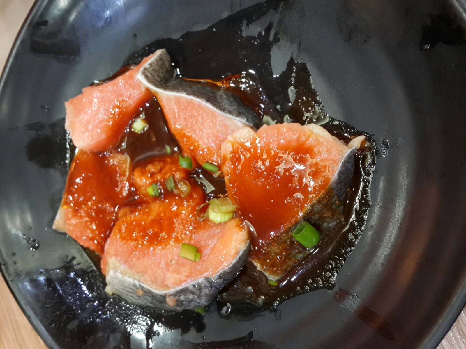 แซลมอน • ราดน้ำ ร้าน Sumi Seafood Buffet แฟชั่นไอส์แลนด์ - Wongnai