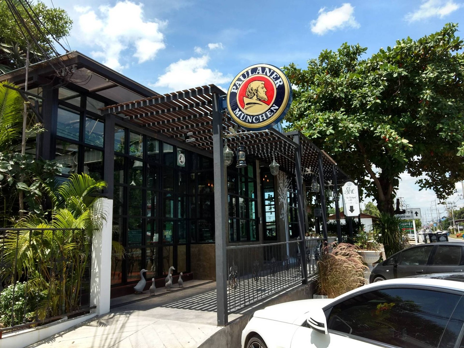 รูป She's The Legend Cafe