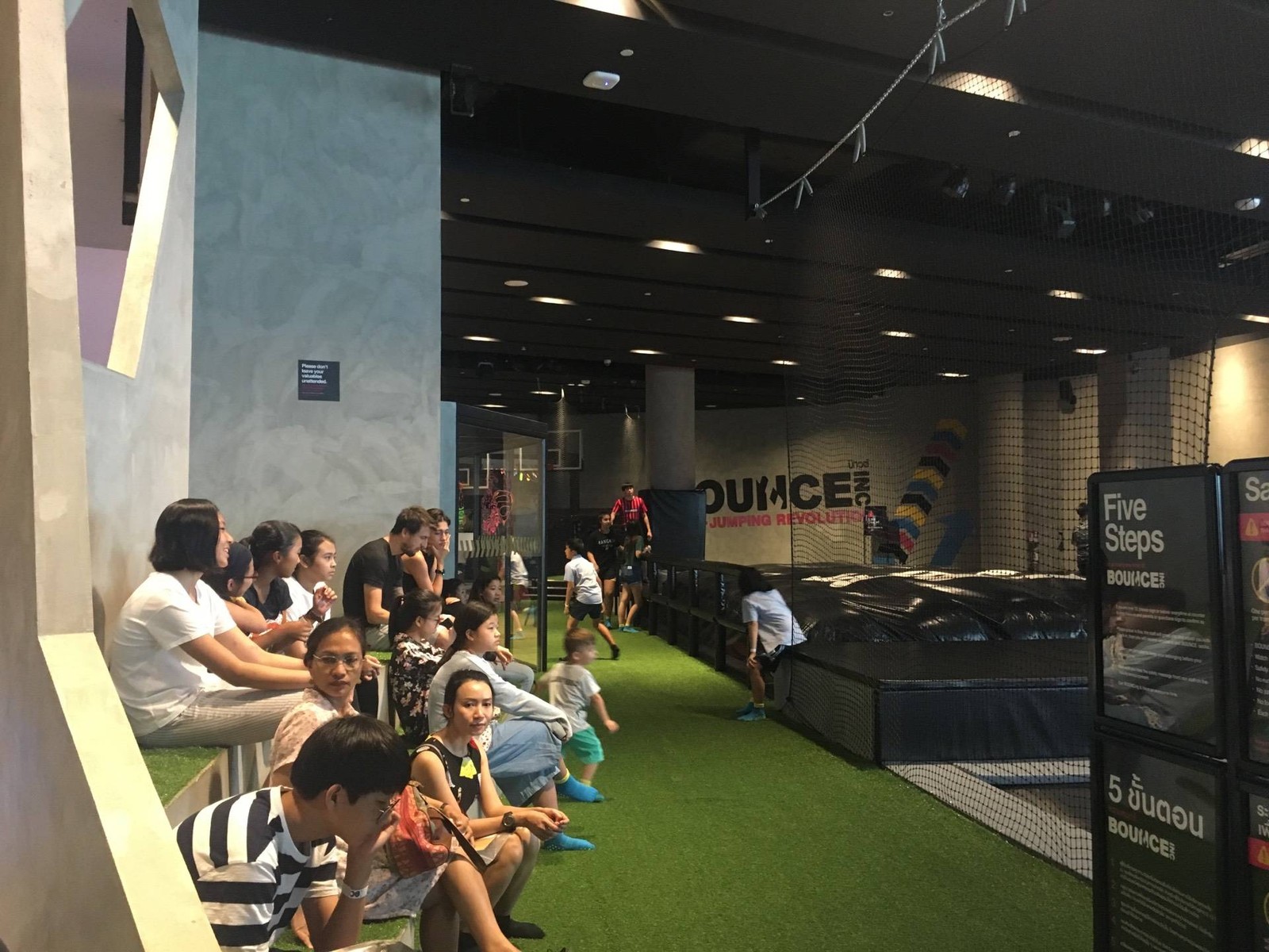 รูป Bounce Thailand The Emquartier