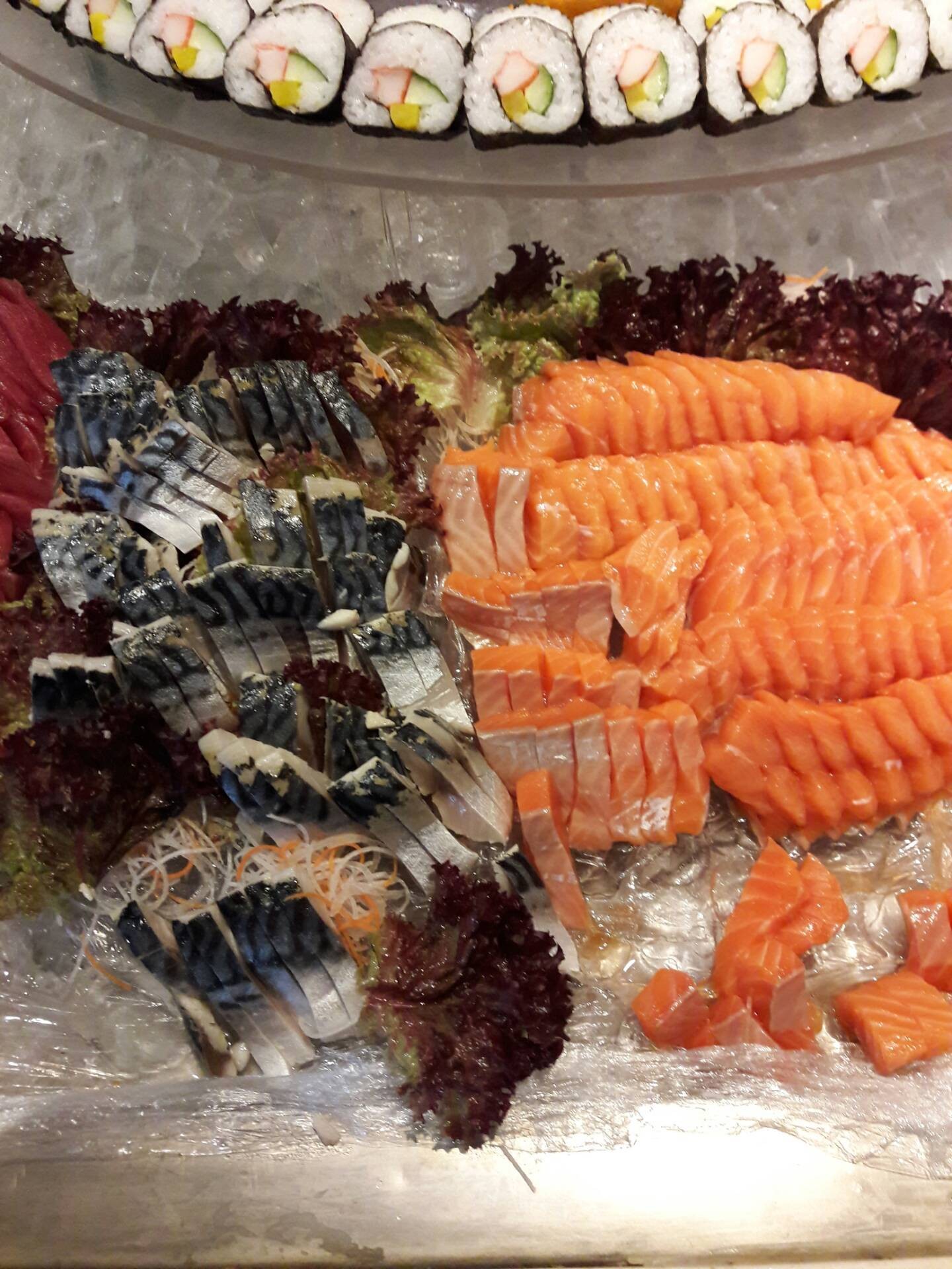 รูป Tawan Restaurant Outlet in Duangtawan Hotel Chiang Mai - Wongnai