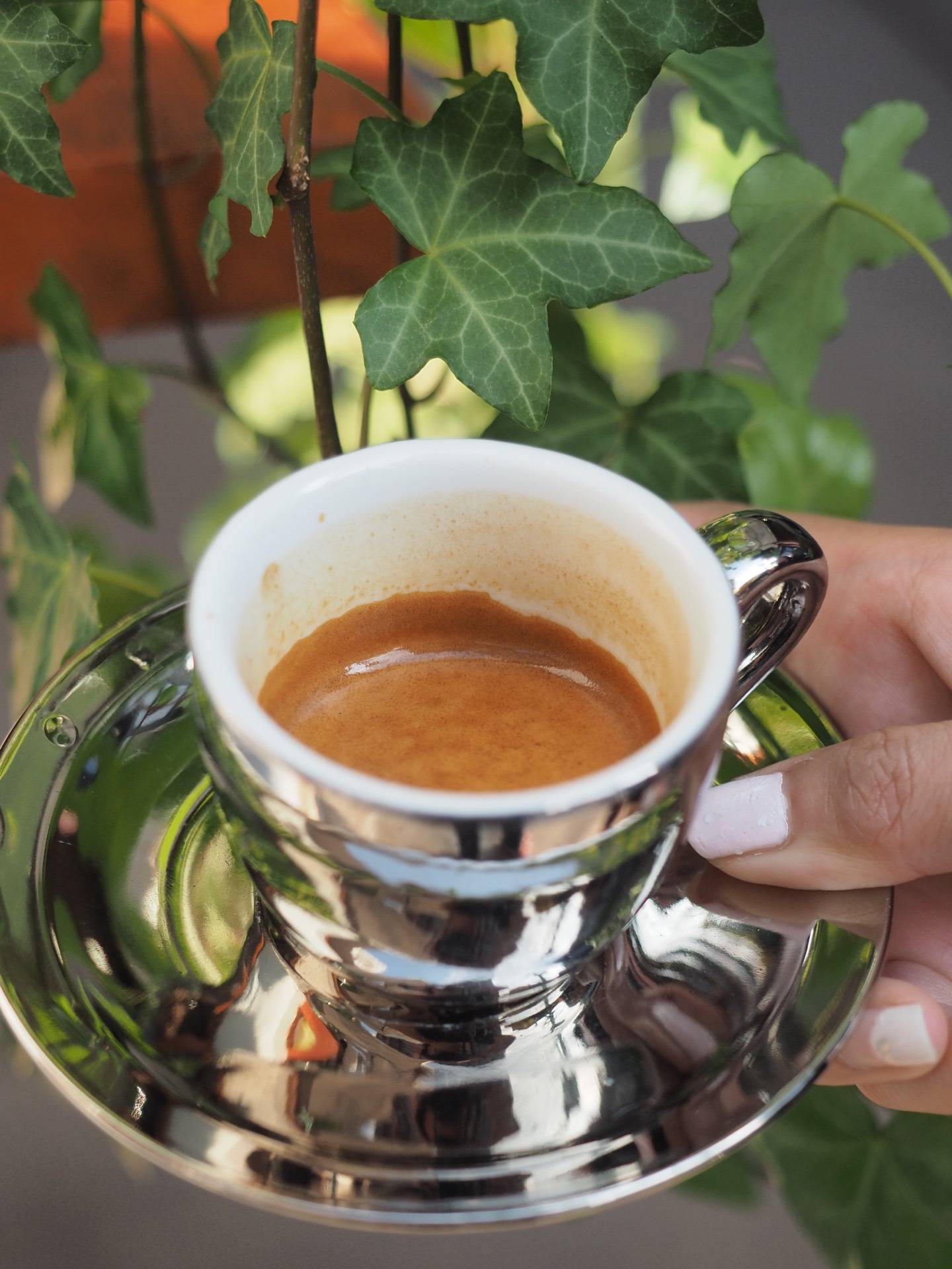 กาแฟช็อตเอสเพลสโซ่ ร้าน COFFEE NUMBER.9 สาขาเอวัน อารีย์