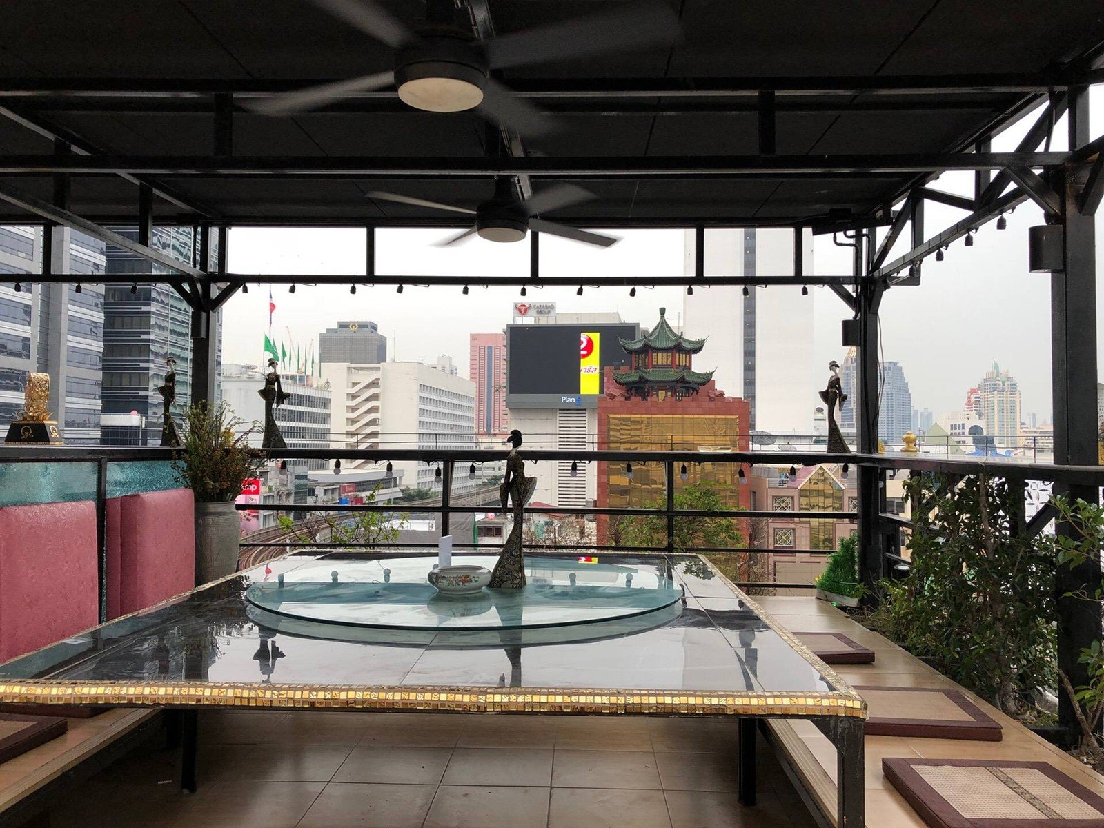 รูป Heaven Rooftop Bar - Wongnai