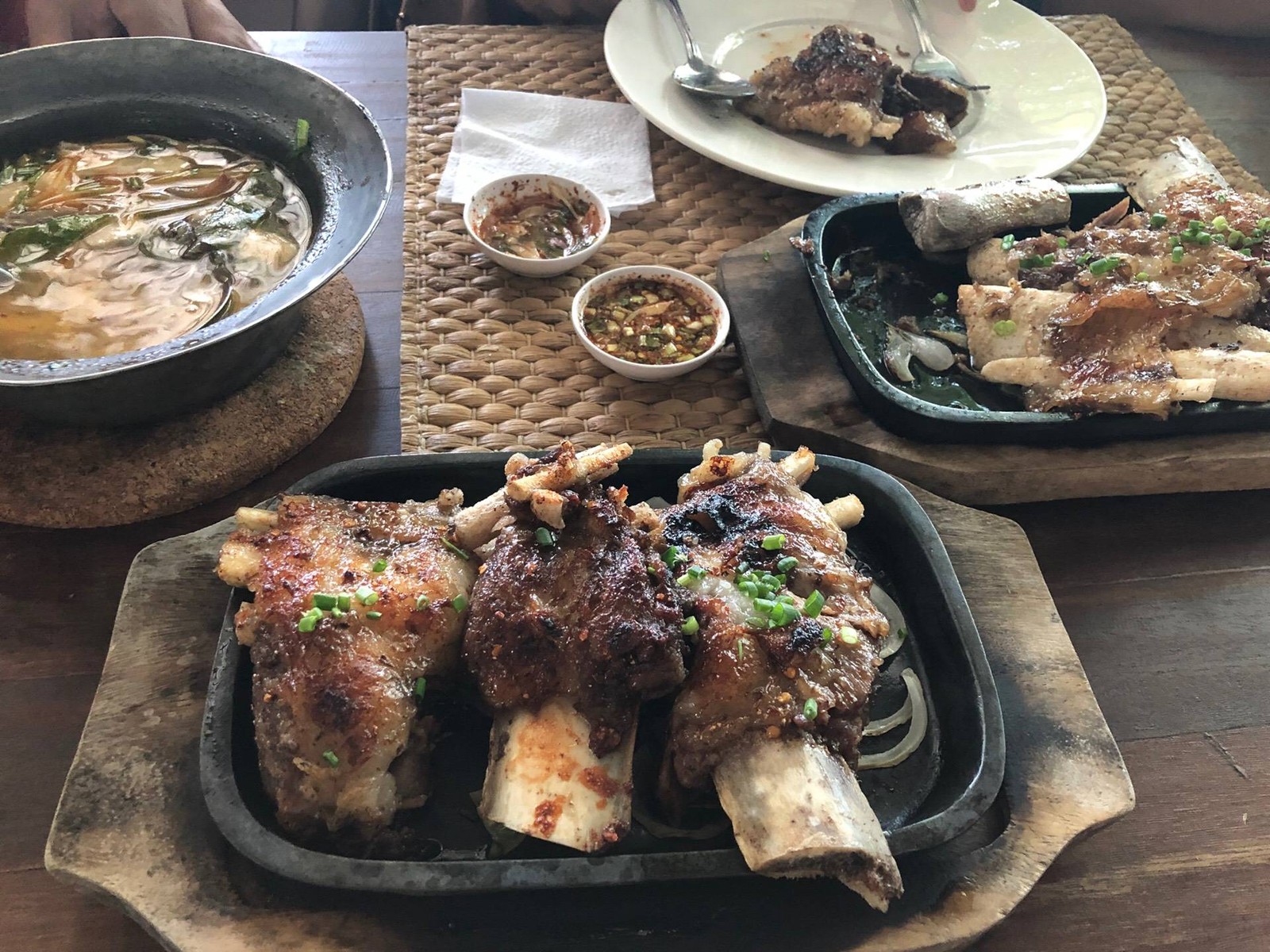 ซี่โครงกะทะร้อน ร้าน ระเบียงบัง - Wongnai