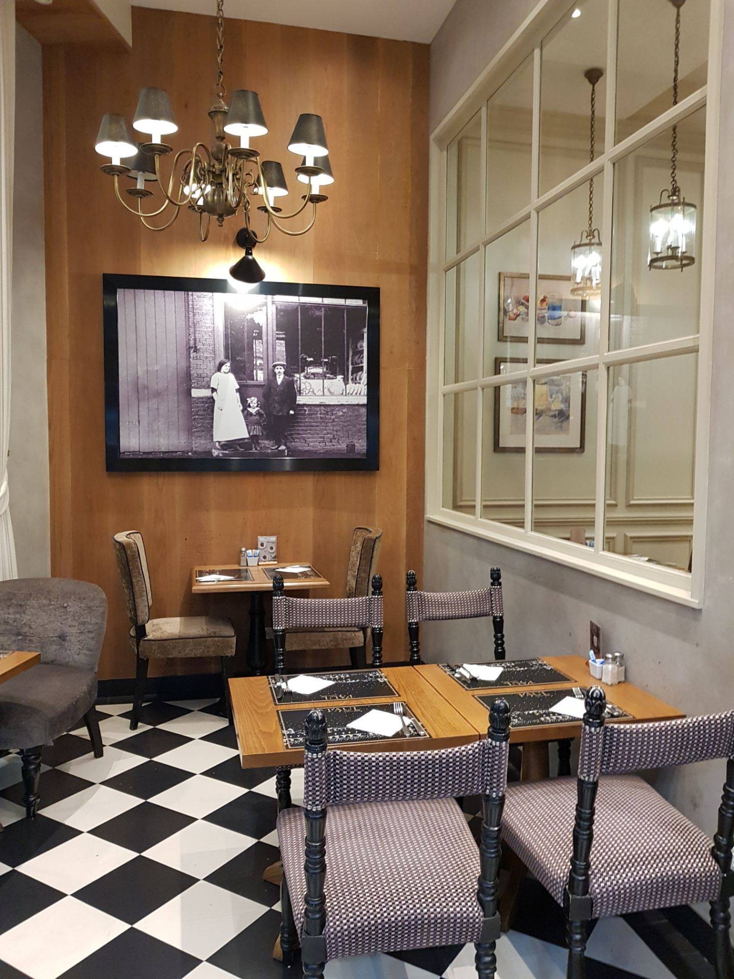 รูป PAUL CentralWorld ชั้น 2