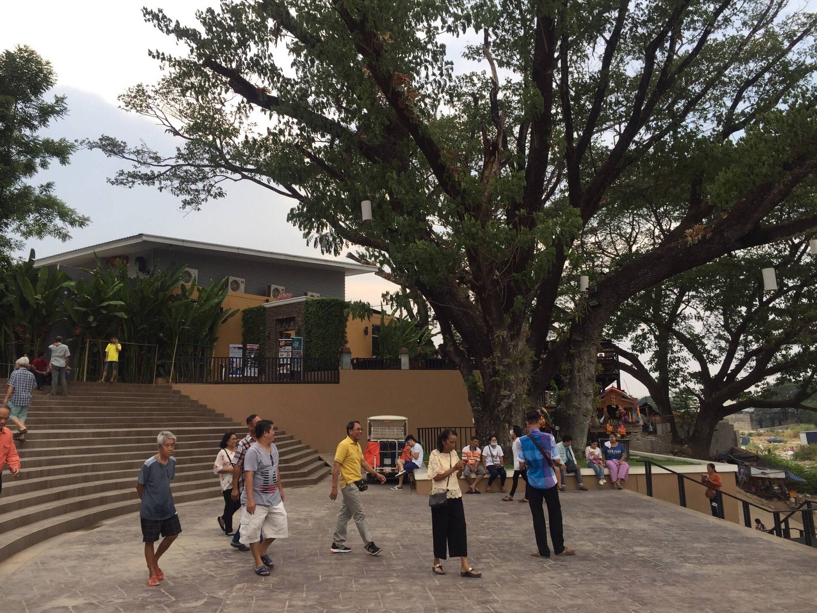 รูป Myawaddy Complex เมียวดีคอมเพล็กซ์ Wongnai