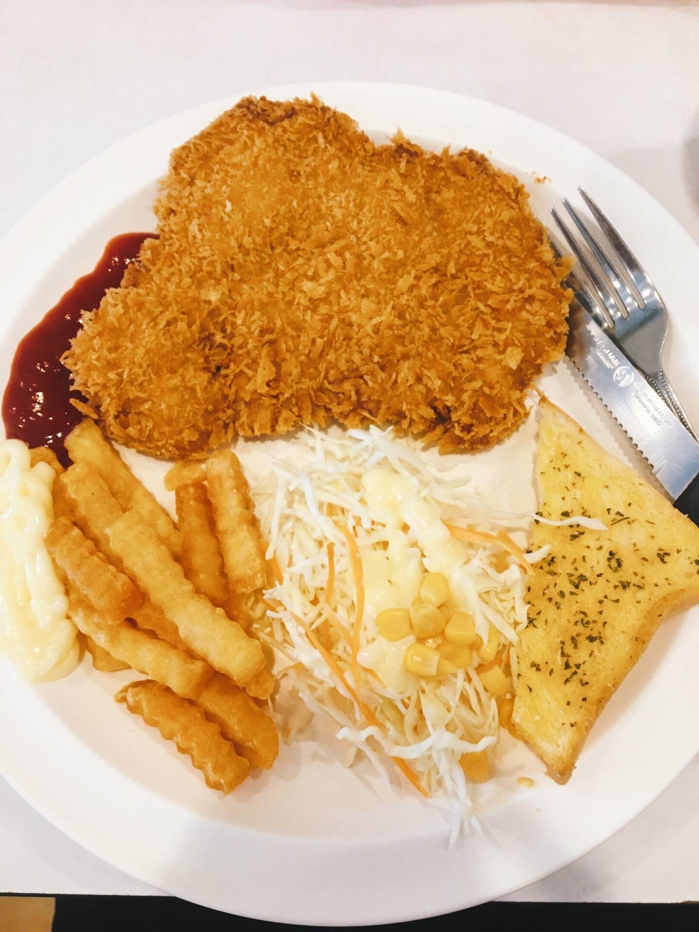 เสต็กไก่ชุบเกร็ดขนมปังทอด ร้าน Sam Steak and More เกษตร (งามวงศ์วาน60 ...