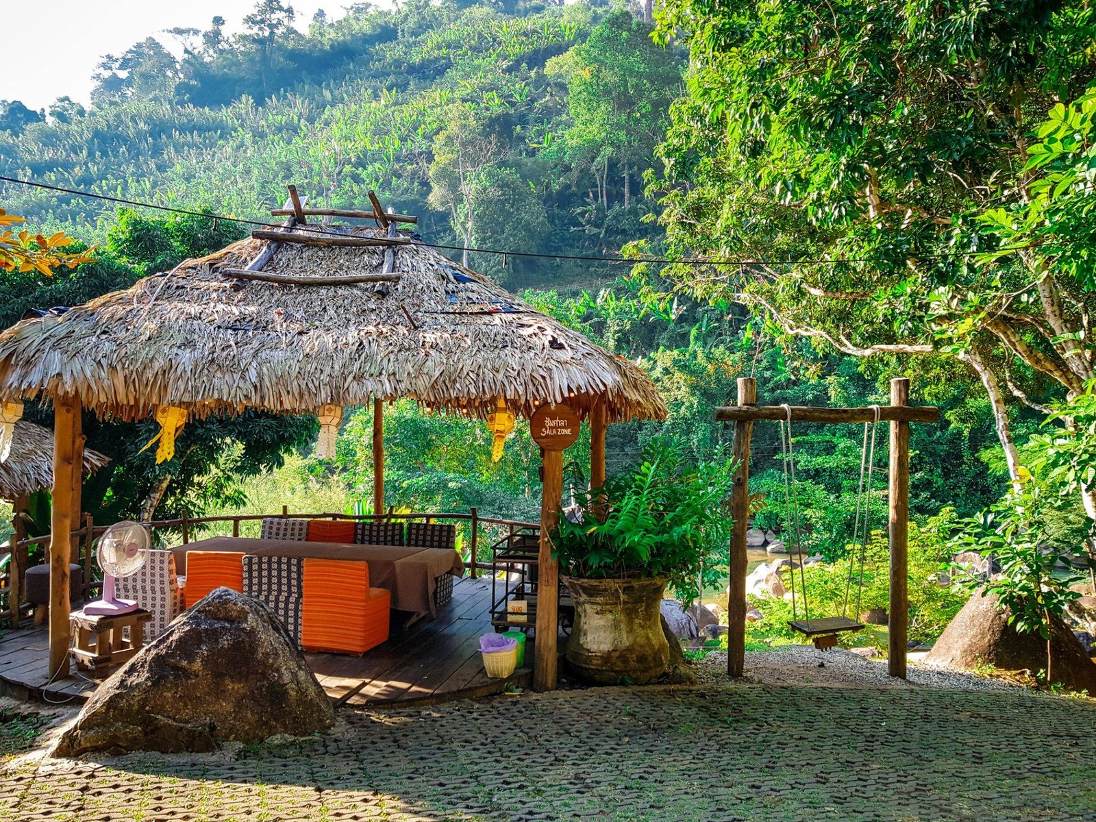 รูป Stay Wild & Cafe