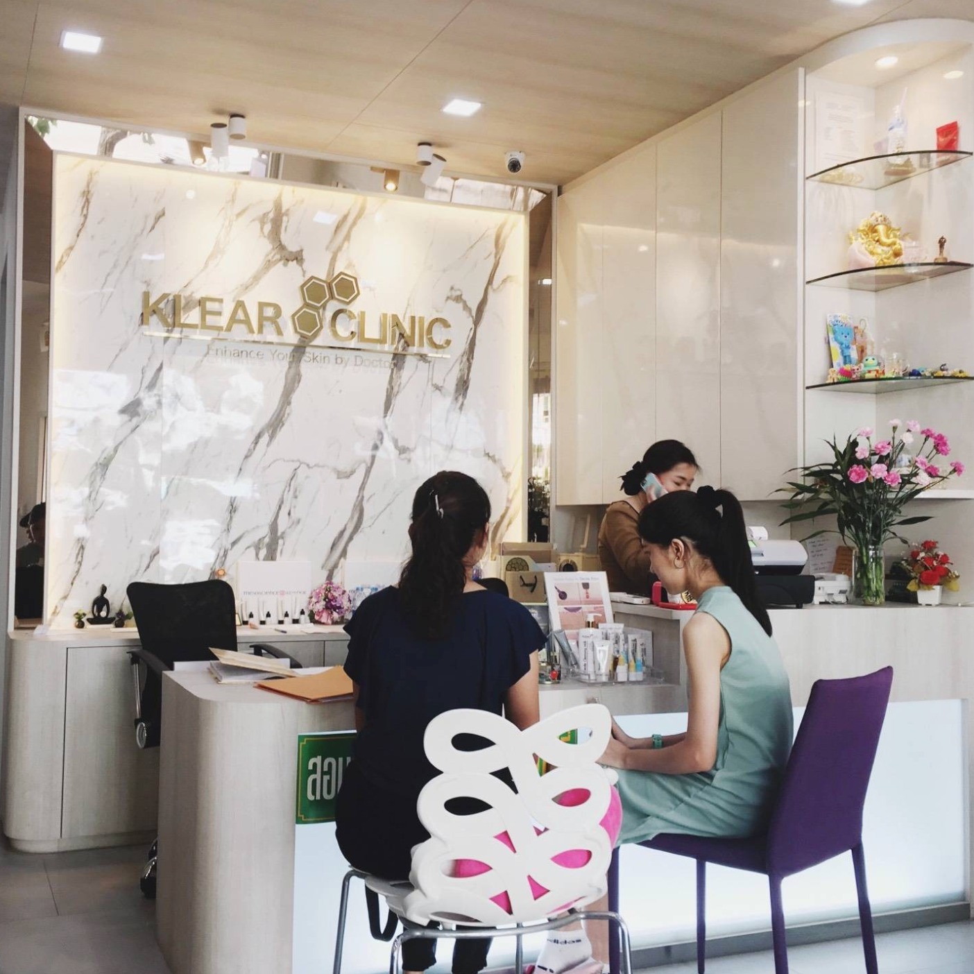 9 ตำแหน่งสิว บนใบหน้าบอกโรค! เช็กดูเกิดจากอะไร? พร้อมวิธีแก้ไข