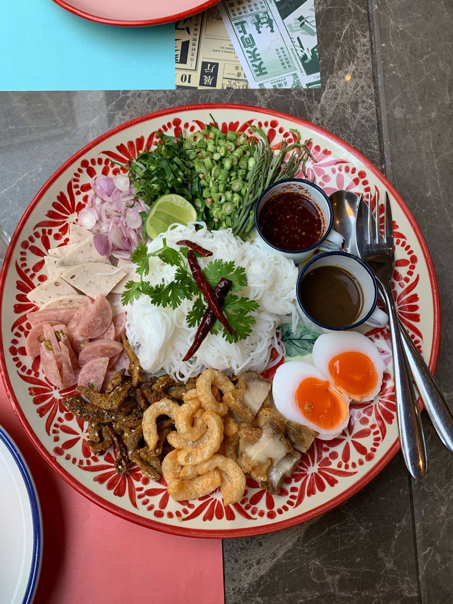 ยำขนมจีน โค ลิมิเต็ด ร้าน Co Limited VELAA หลังสวน - Wongnai