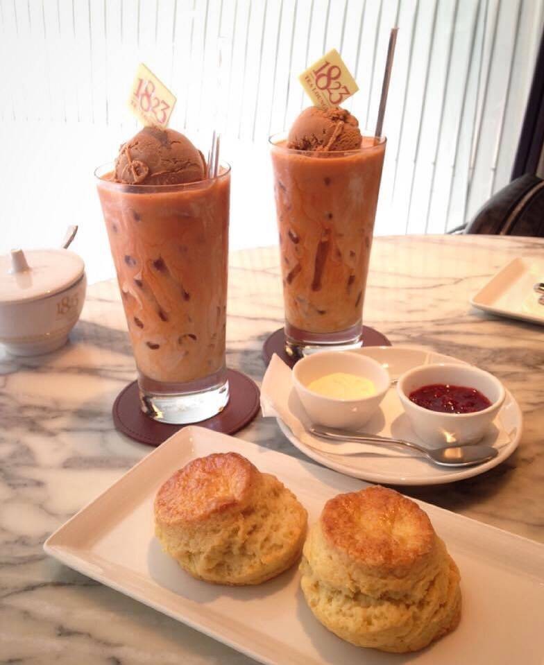 Thai Tea Float & Scones • Thai Tea Float & Scones ร้าน 1823 Tea Lounge ...