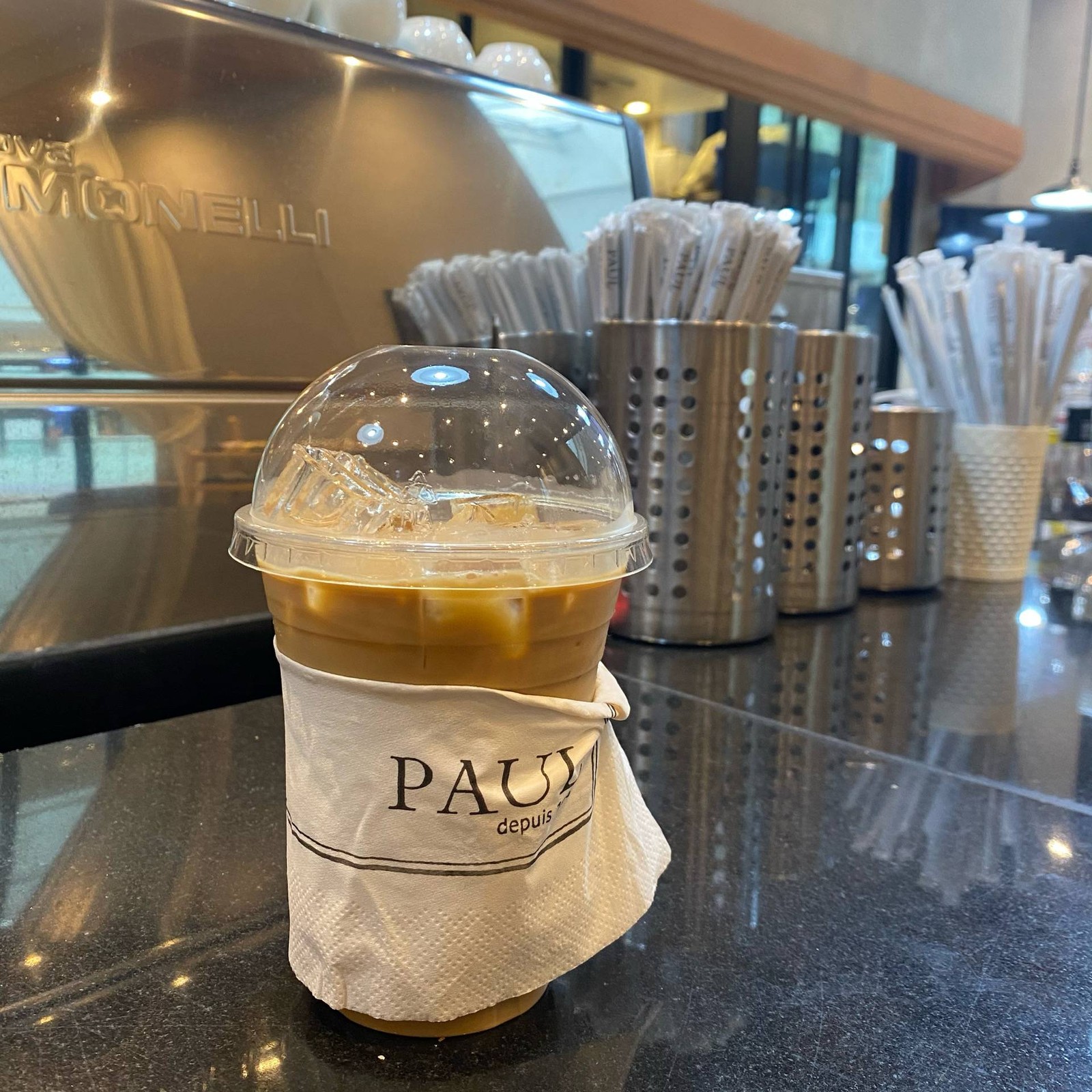 รูป PAUL CentralWorld ชั้น2