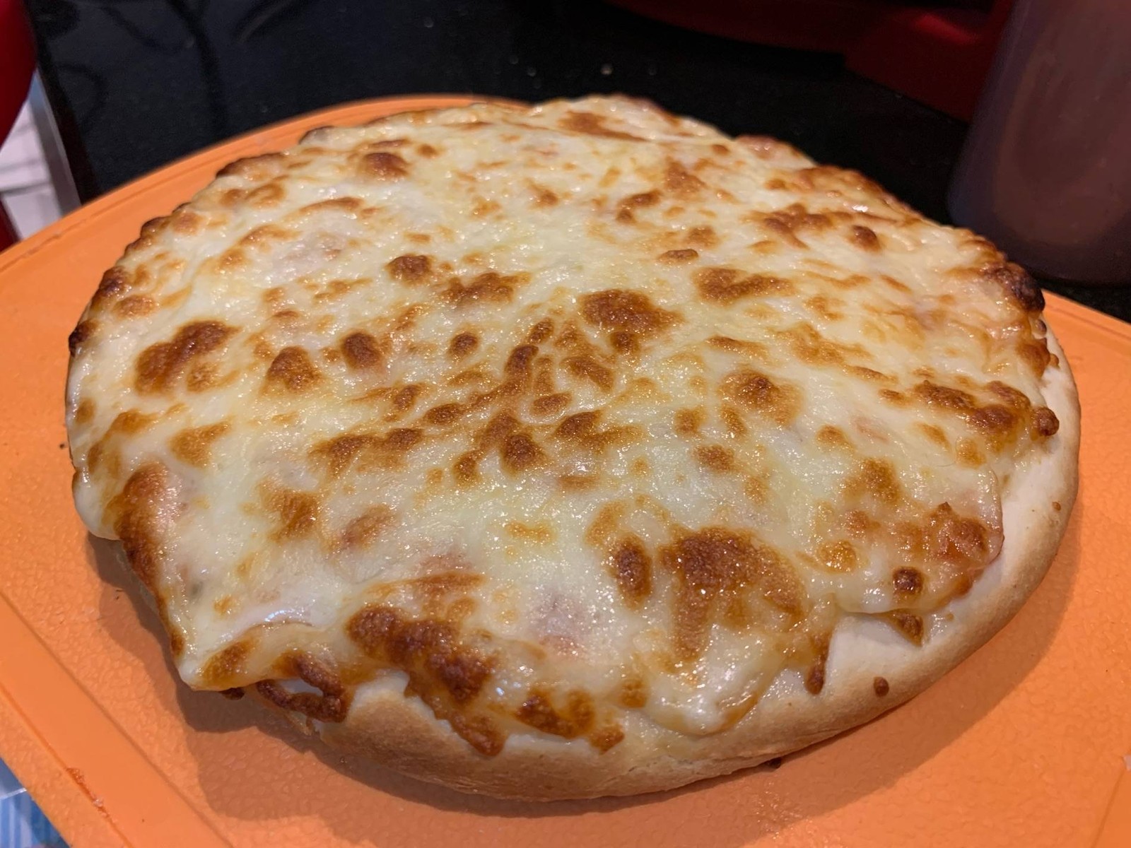 พิซซ่าหน้าชีส • image ร้าน พิซซ่าหน้าทะลัก&กระเพราพริกแห้ง By Lukpat สายไหม