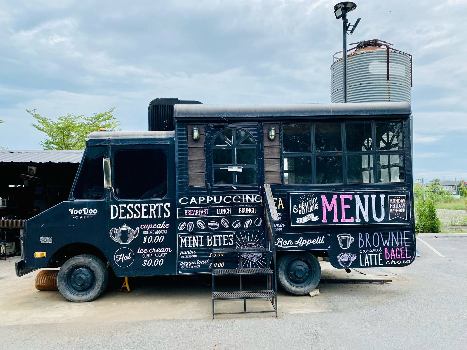 รูป วูดู คาเฟ่ แอนด์ เรสทัวรองท์ VOODOO CAFE & RESTAURANT