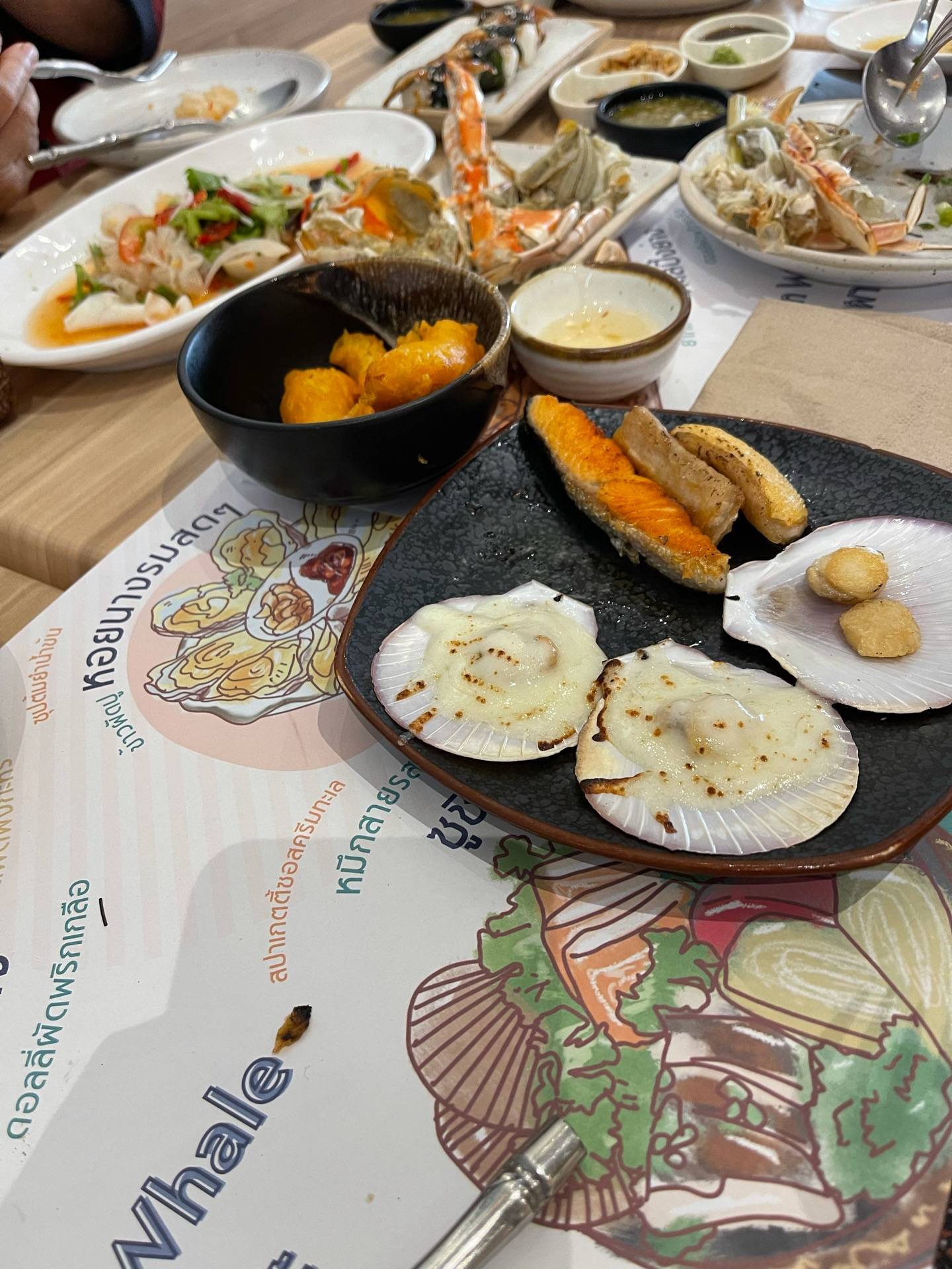 รูป Burn Whale