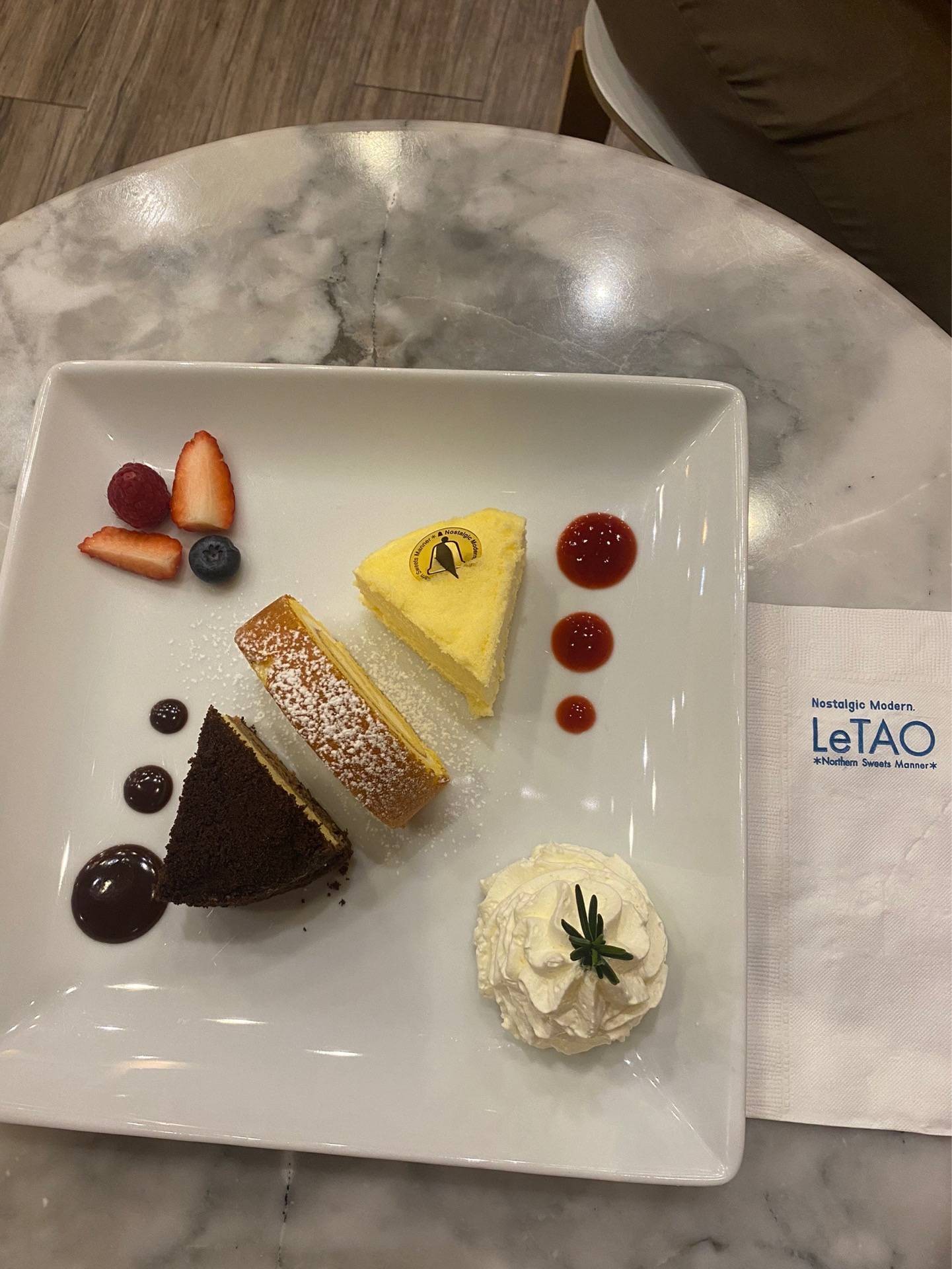 Trio cake set ร้าน LeTAO Central Plaza Ladprao