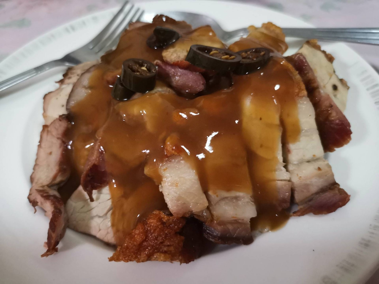 รูป หมูกรอบนายไซ ประชาชื่น - Wongnai