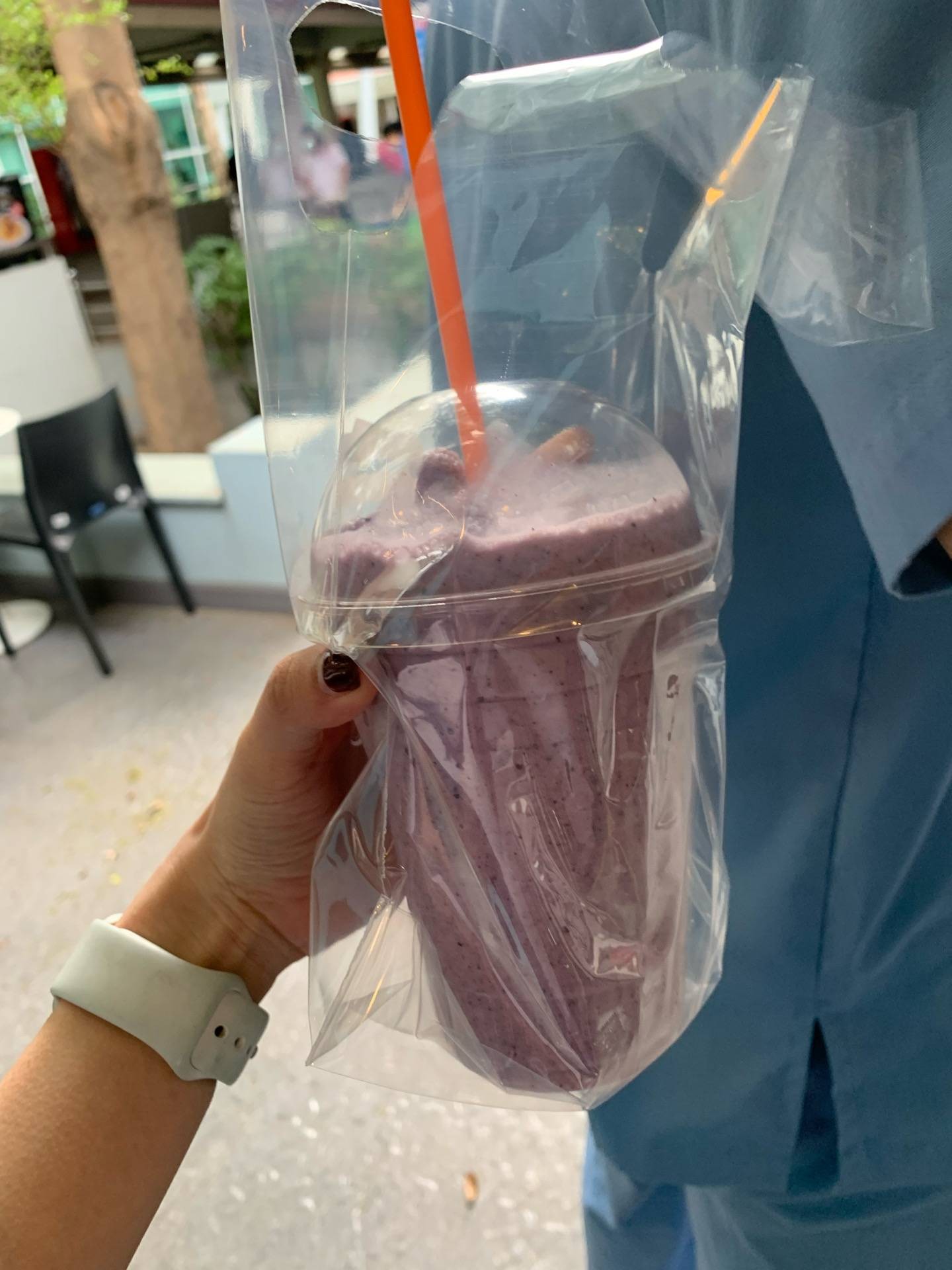 BLUEBERRY SMOOTHIE ร้าน D’oro Coffee รพ.ธรรมศาสตร์