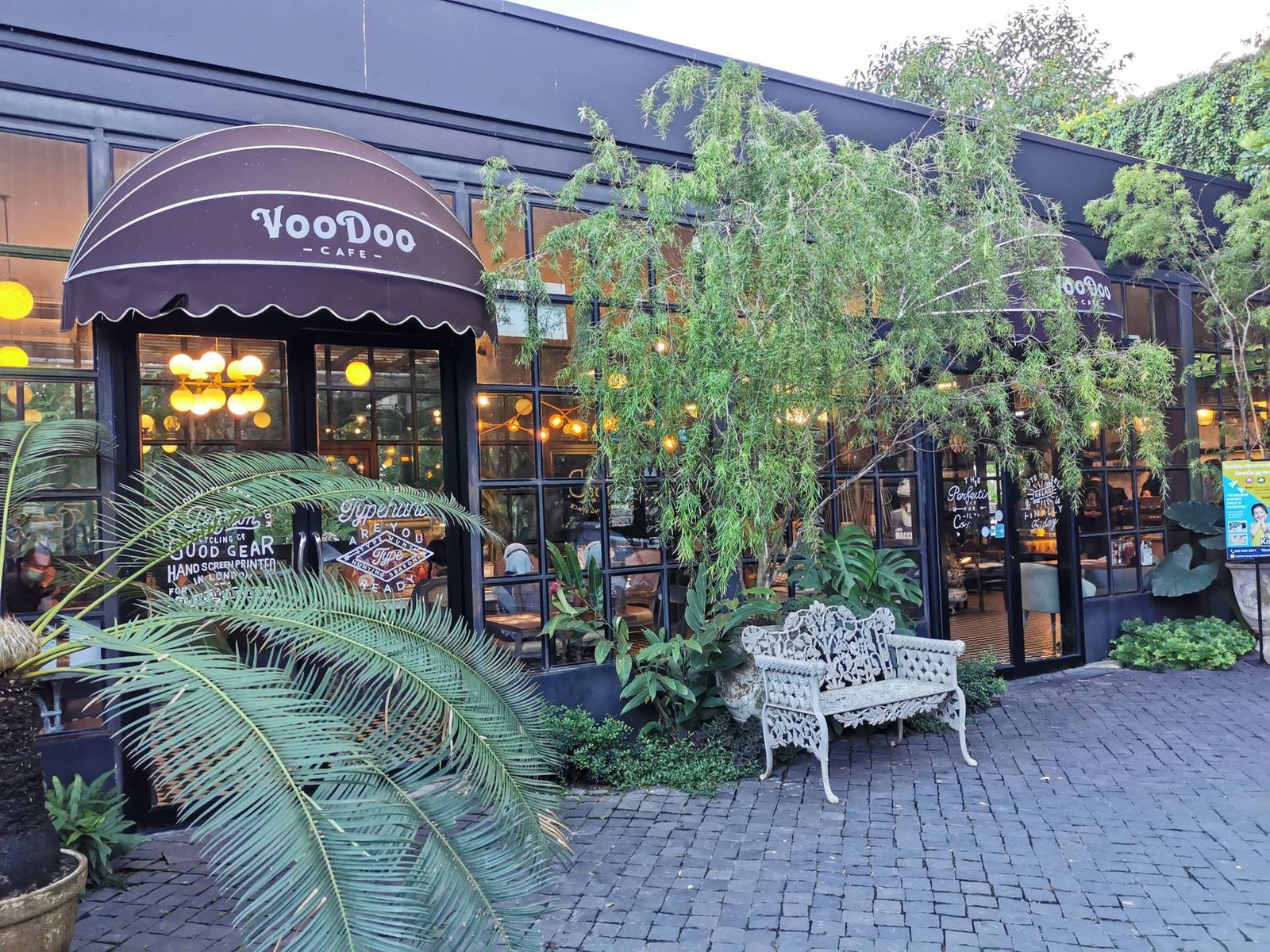 รูป วูดู คาเฟ่ แอนด์ เรสทัวรองท์ VOODOO CAFE & RESTAURANT