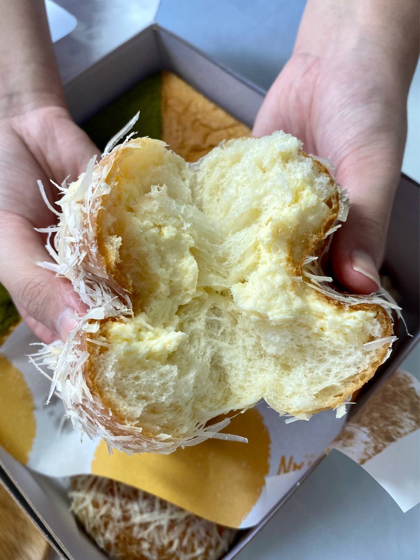 Cheese pillow ร้าน Choupan