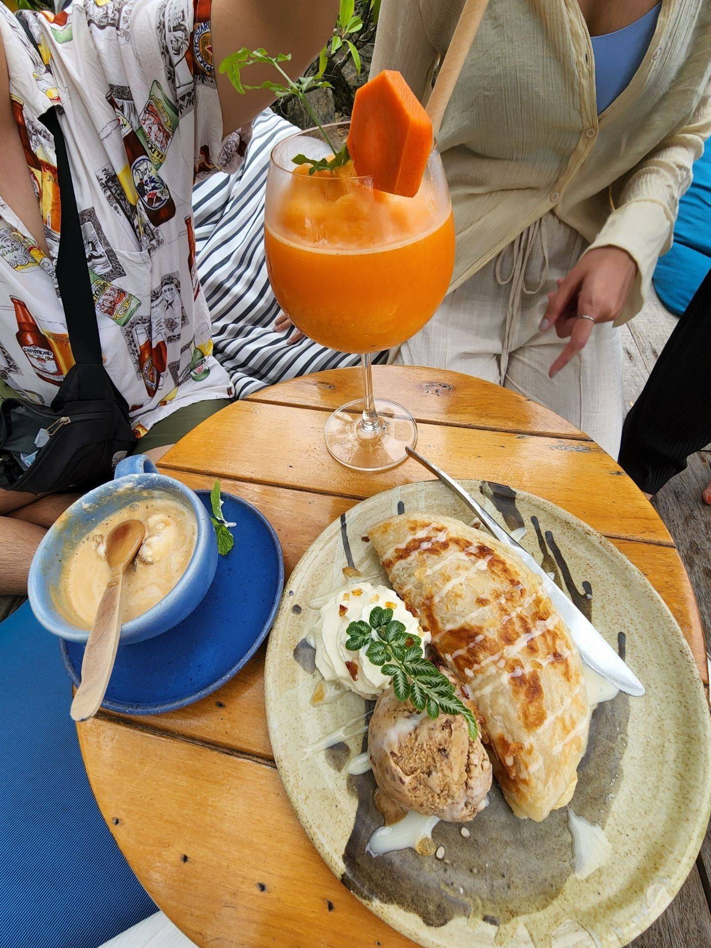 รูป Gathi Cafe Koh Kood