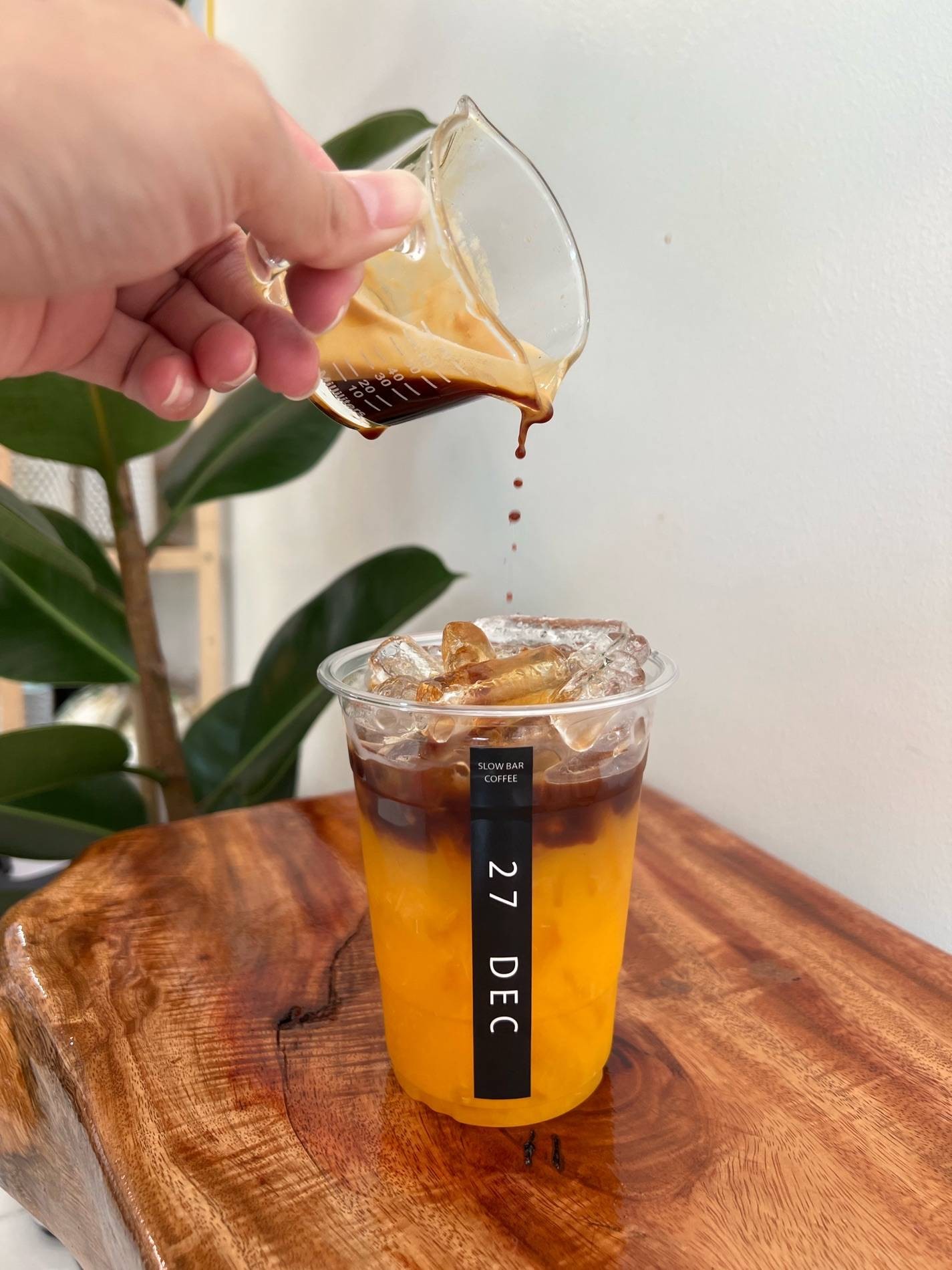 Black-Orange (กาแฟส้ม) • image ร้าน 27 Dec. Coffee - มหาดไทย ซอยรามคำแหง65 (มหาดไทย)