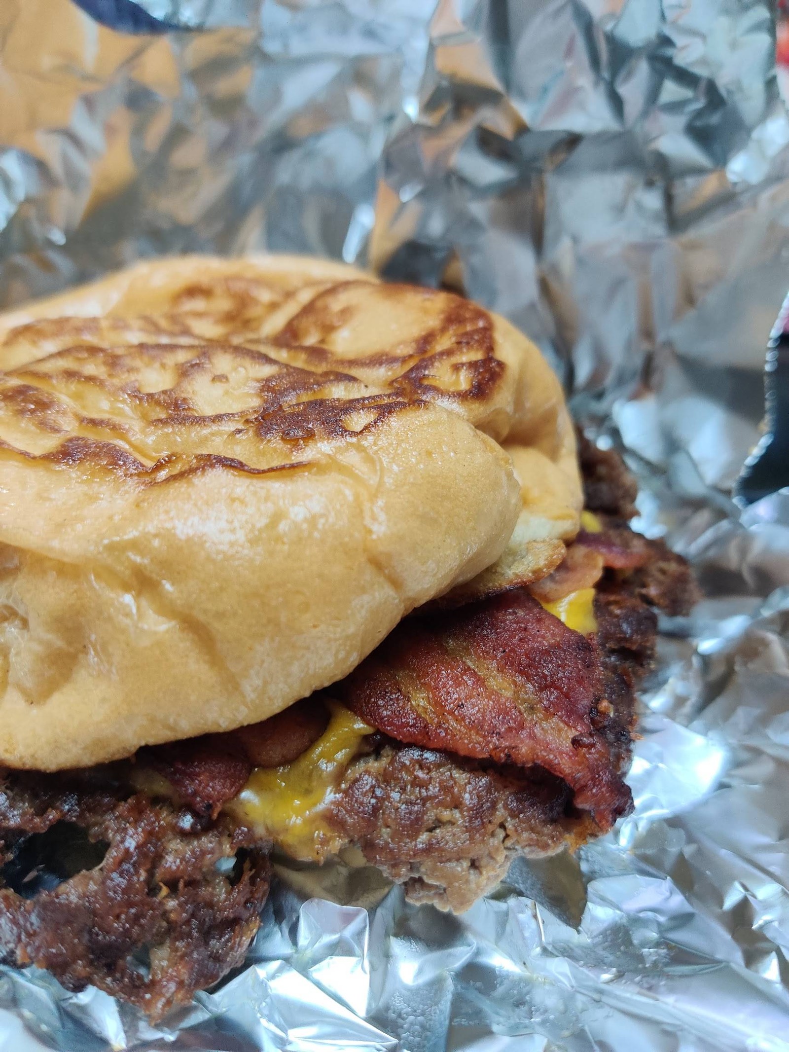 American trucker ร้าน Barney's Burger Joint Ari