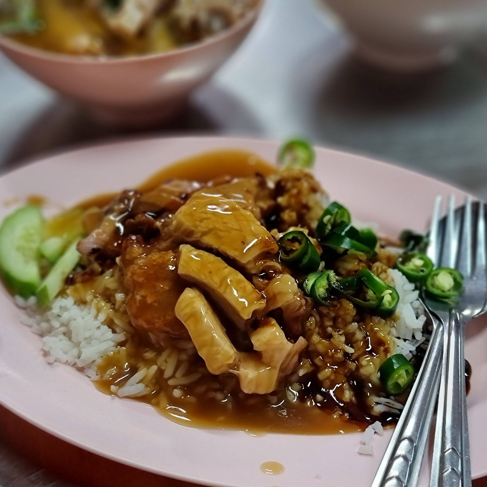 รูป หมูกรอบนายไซ ประชาชื่น - Wongnai