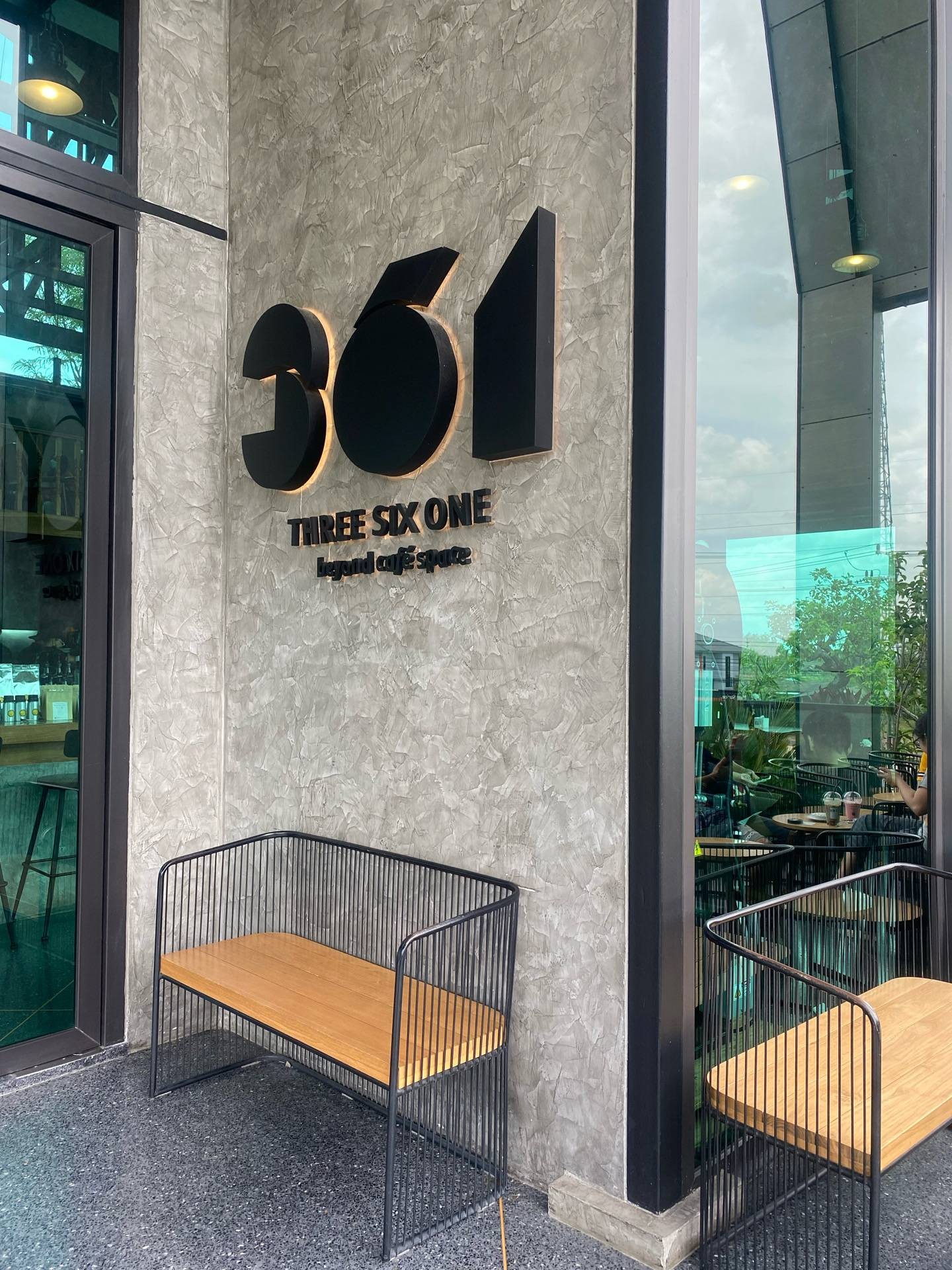 รูป 361 THREE SIX ONE Cafe