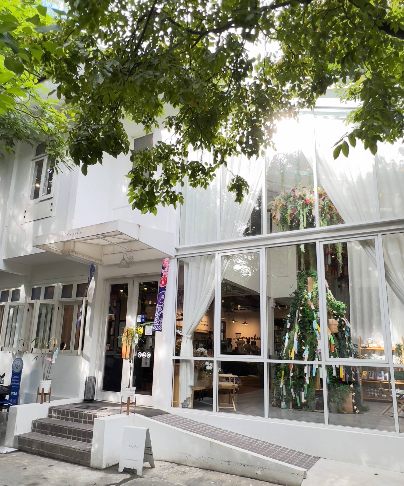 รูป Ryoku Cafe りょくカフェ สุขุมวิท 35