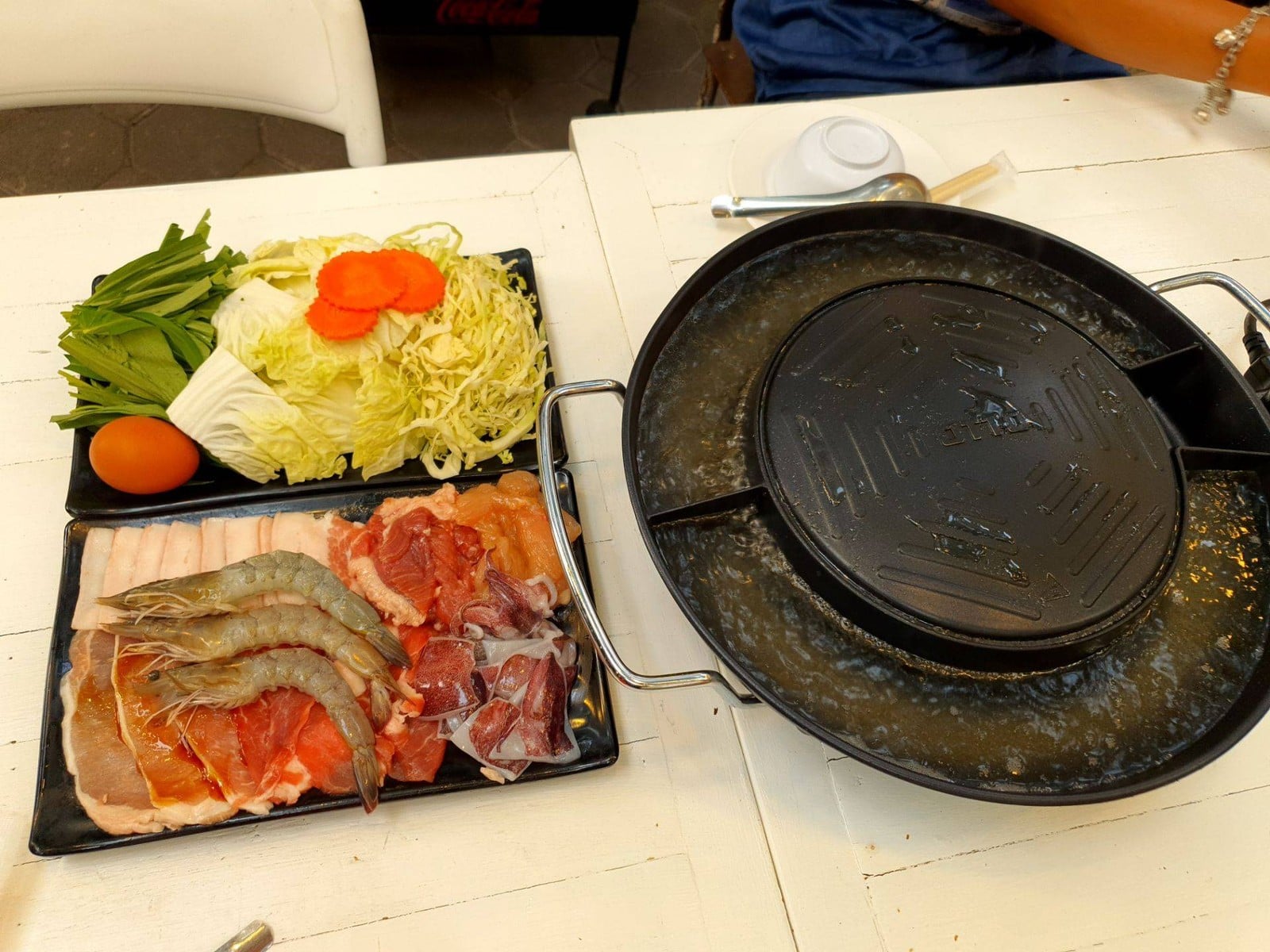 ชุดอาหารสหายผู้กอง ร้าน จอมพล หมูกระทะ - Wongnai