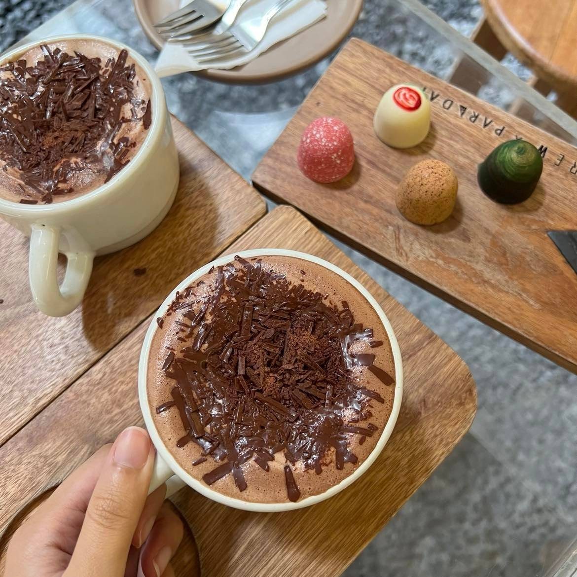 Hot Signature Chocolate ร้าน Dou Brew Coffee & Craft - Wongnai
