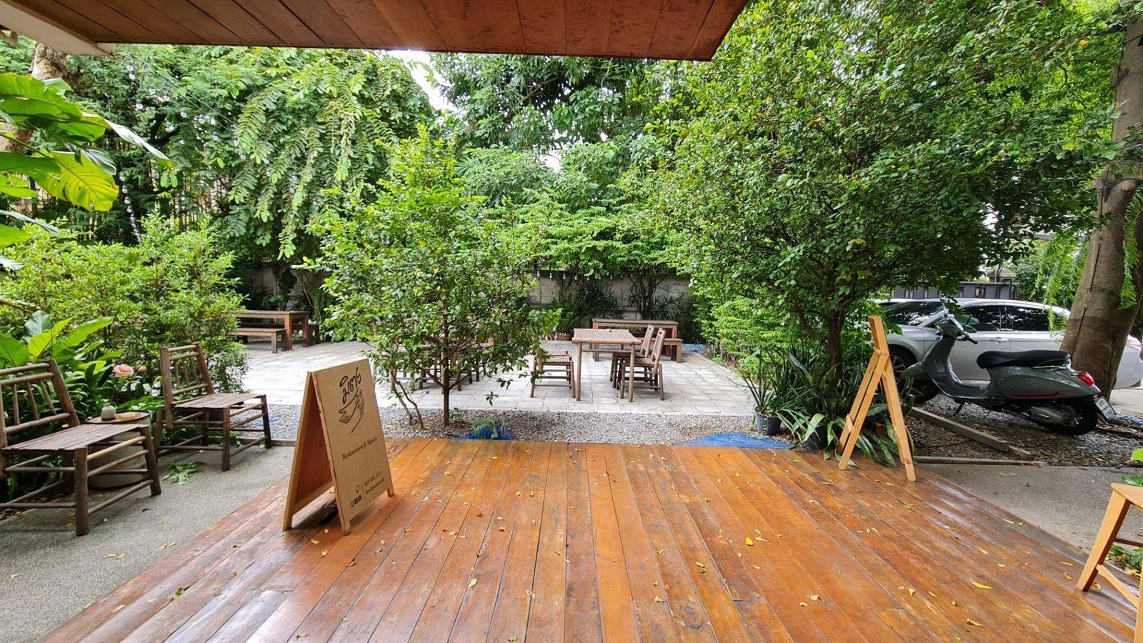 รูป มิตร Mitt Restaurant & Space อารีย์ - Wongnai