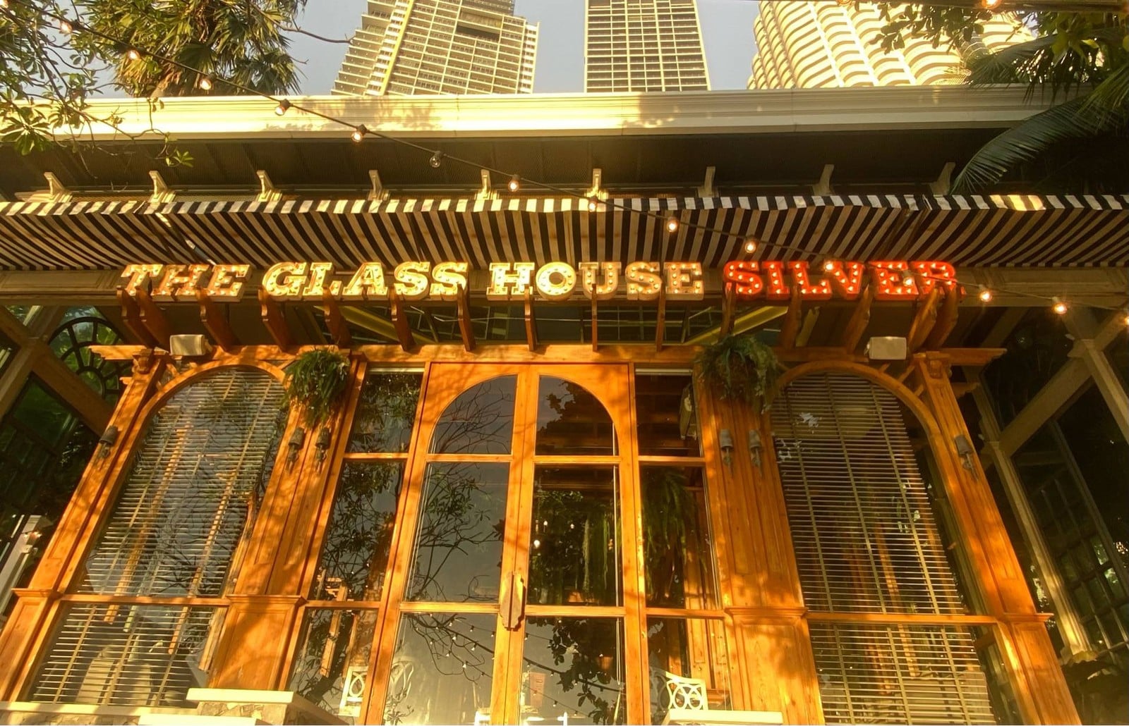 รูป The Glass House Silver พัทยา