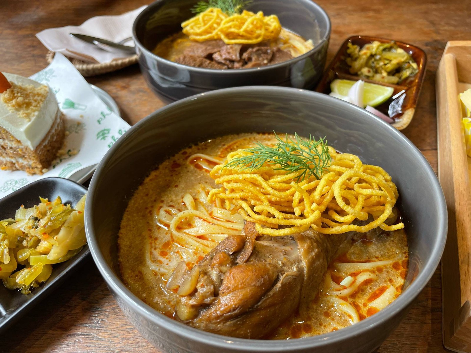 รูป ผลิ : phli cafe x khaosoi