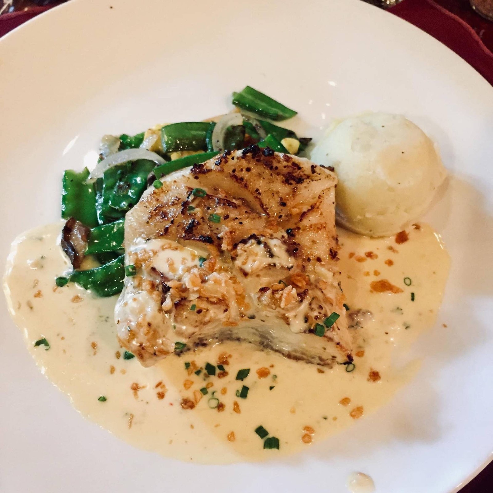 รูป Neil's Tavern Restaurant ร่วมฤดี
