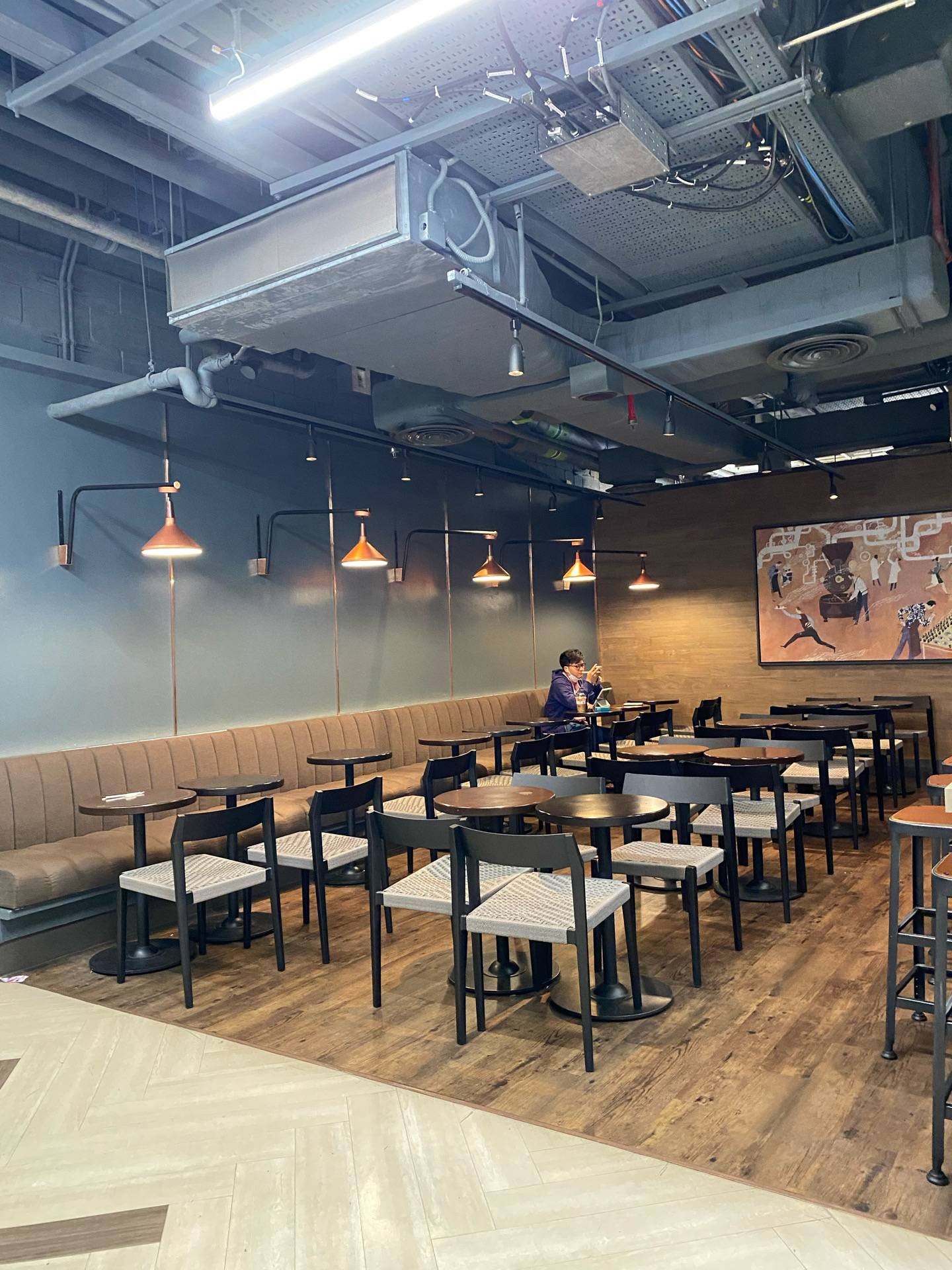 รูป Starbucks MRT Sukhumvit (Exit3)