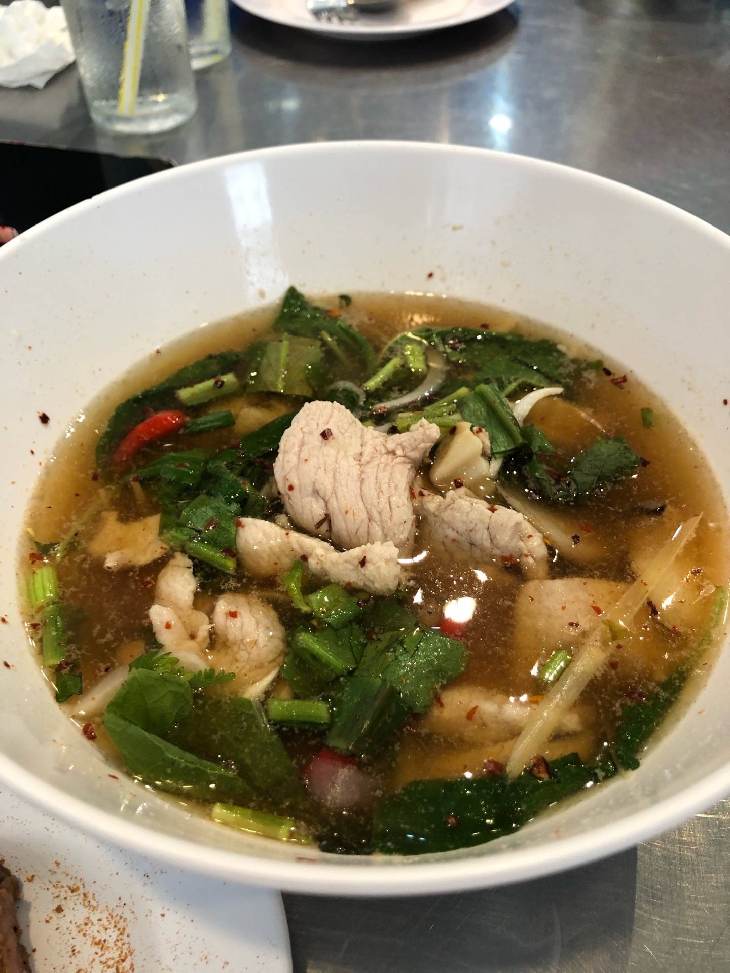 ต้มแซ่บหมู ร้าน สมยงตำซั่ว Somyong