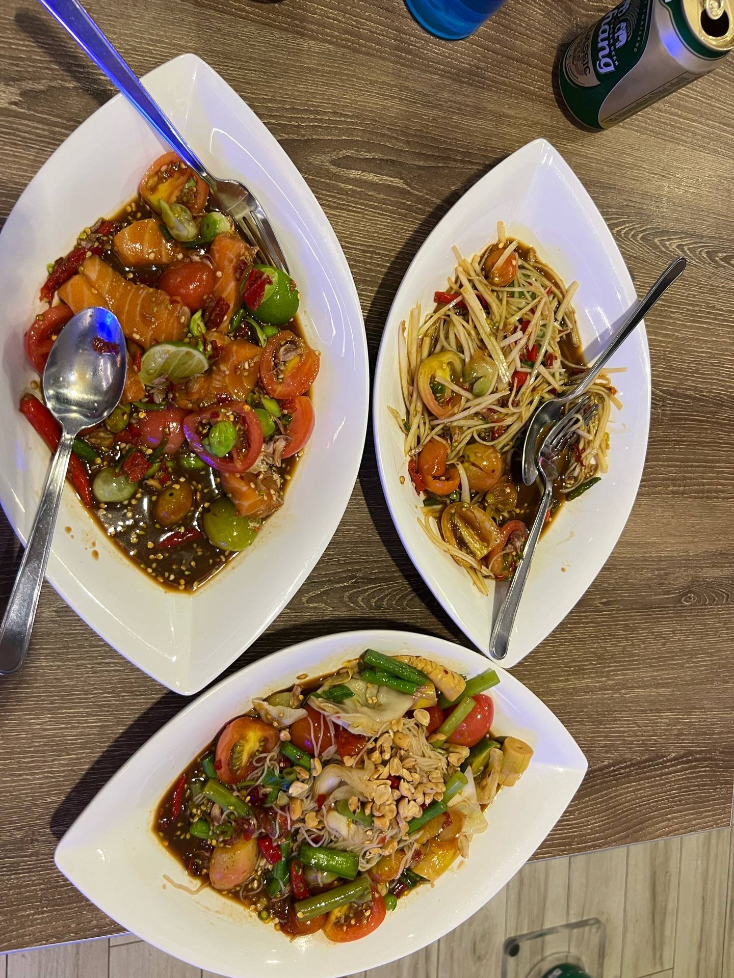 รูป Phed Phed Thai Taste Mahanakhon Cube