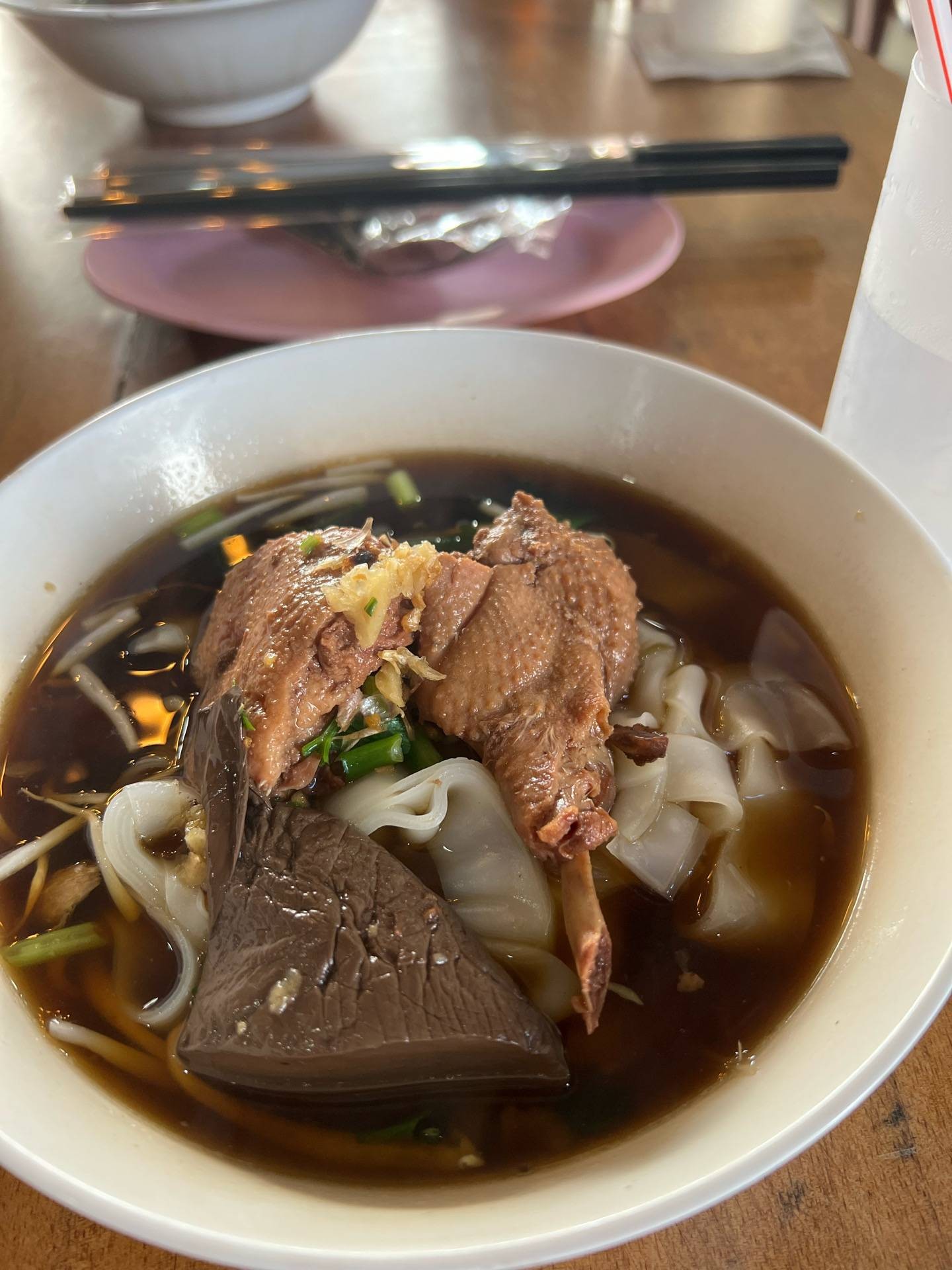 รูป ก๋วยเตี๋ยวเป็ดป้าโชค ณ อ่างศิลา อ่างศิลา