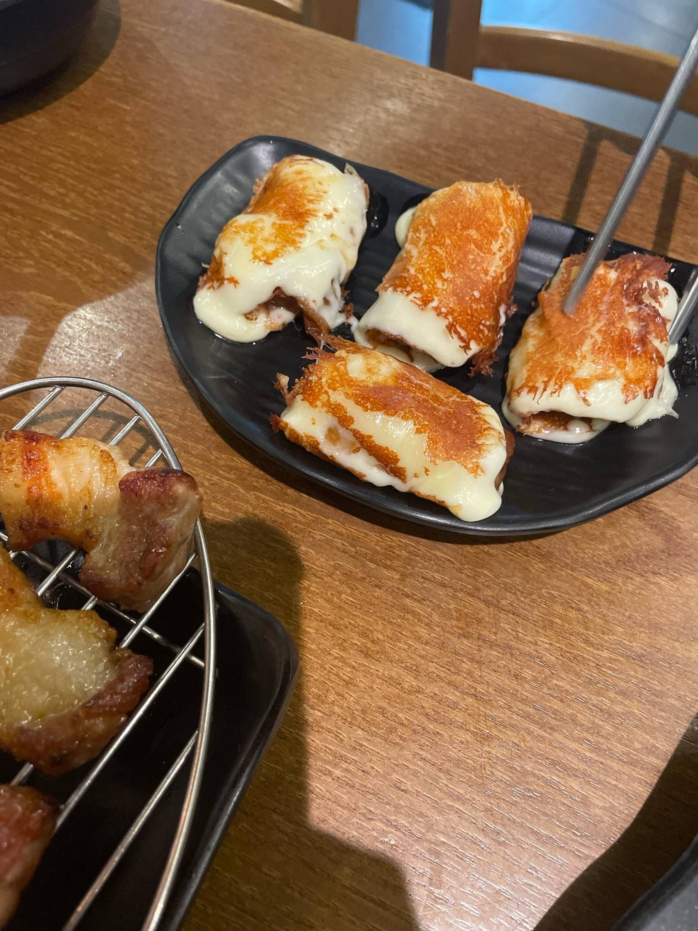 หมูพันชีส ร้าน Sookdal Premium Korean BBQ Thailand - Wongnai