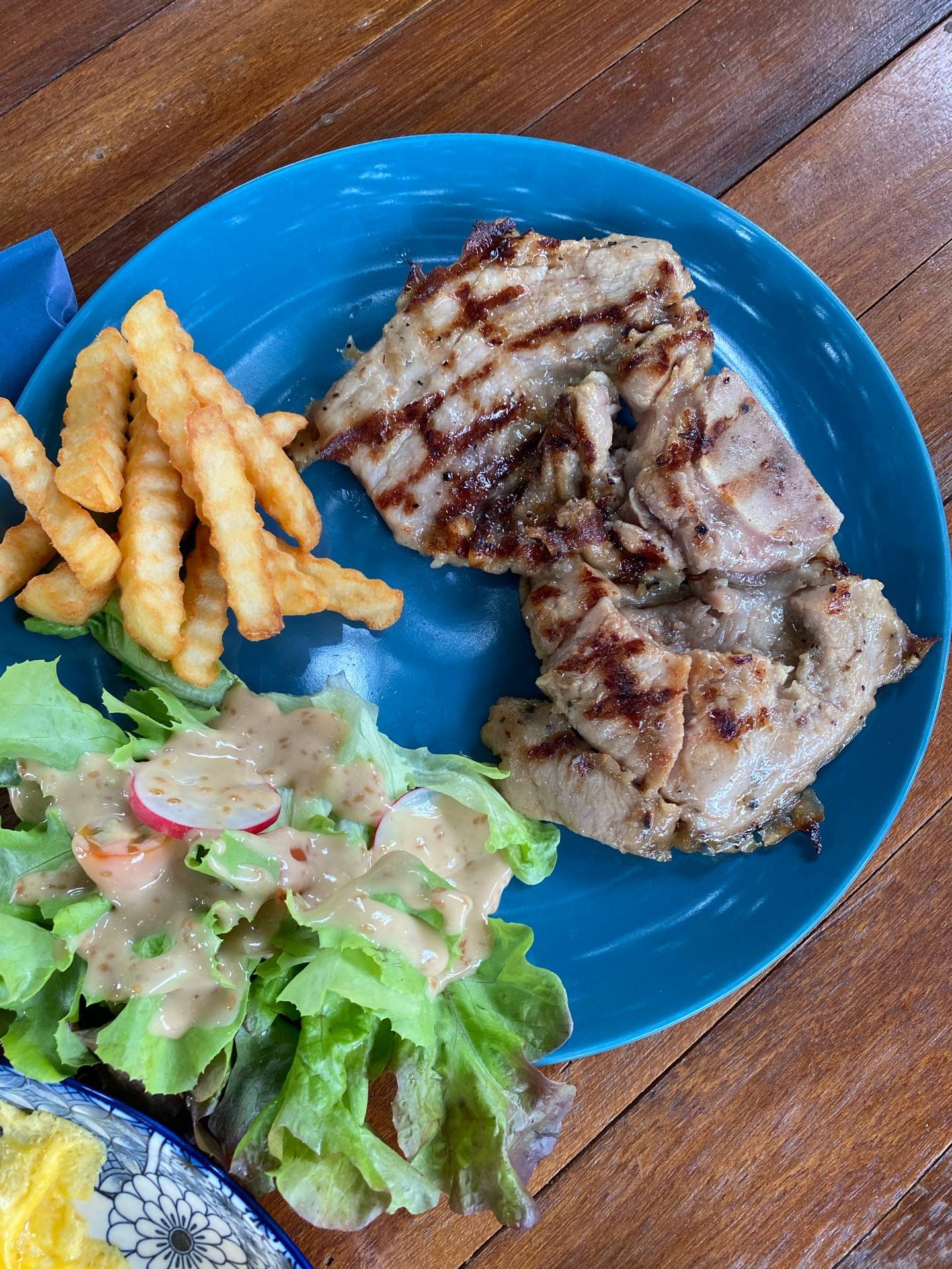 สเต็กหมูคุโรบุตะ ร้าน Ninety-nine Cafe&chillbar