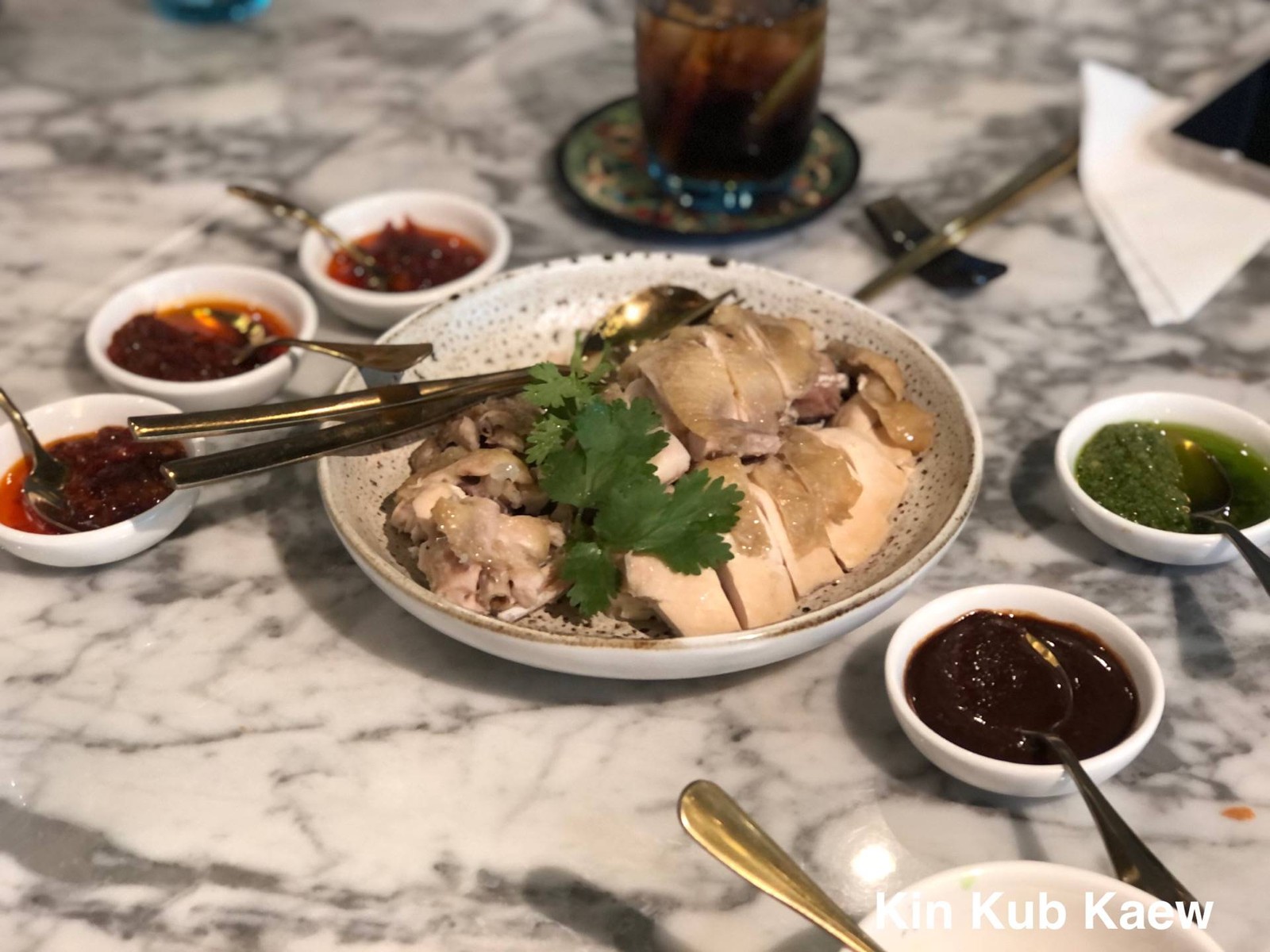 ไก่ขอทาน ร้าน DAI LOU ไต่ โหล - ซอยอารีย์ 1
