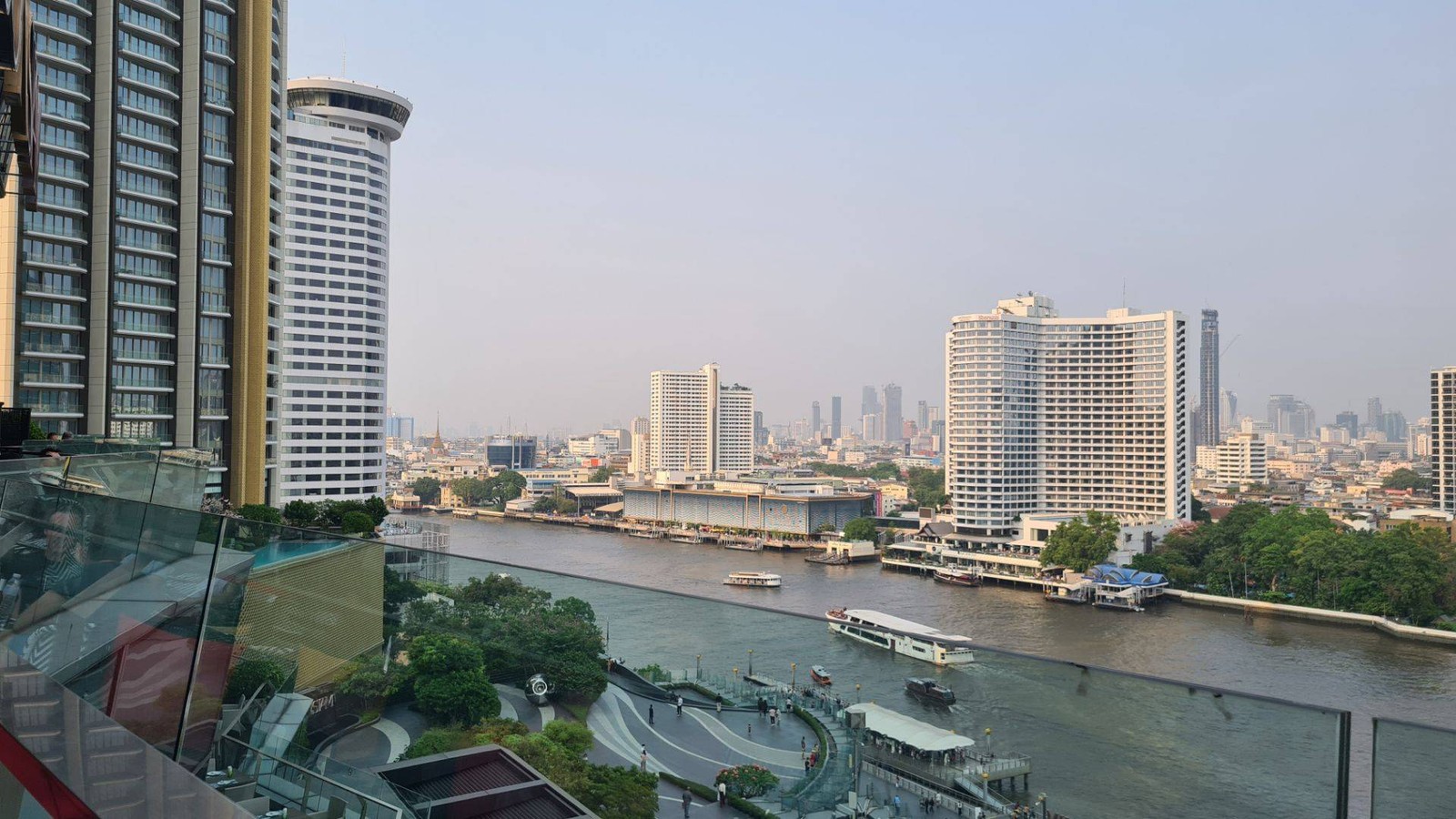 รูป Fallabella River Front